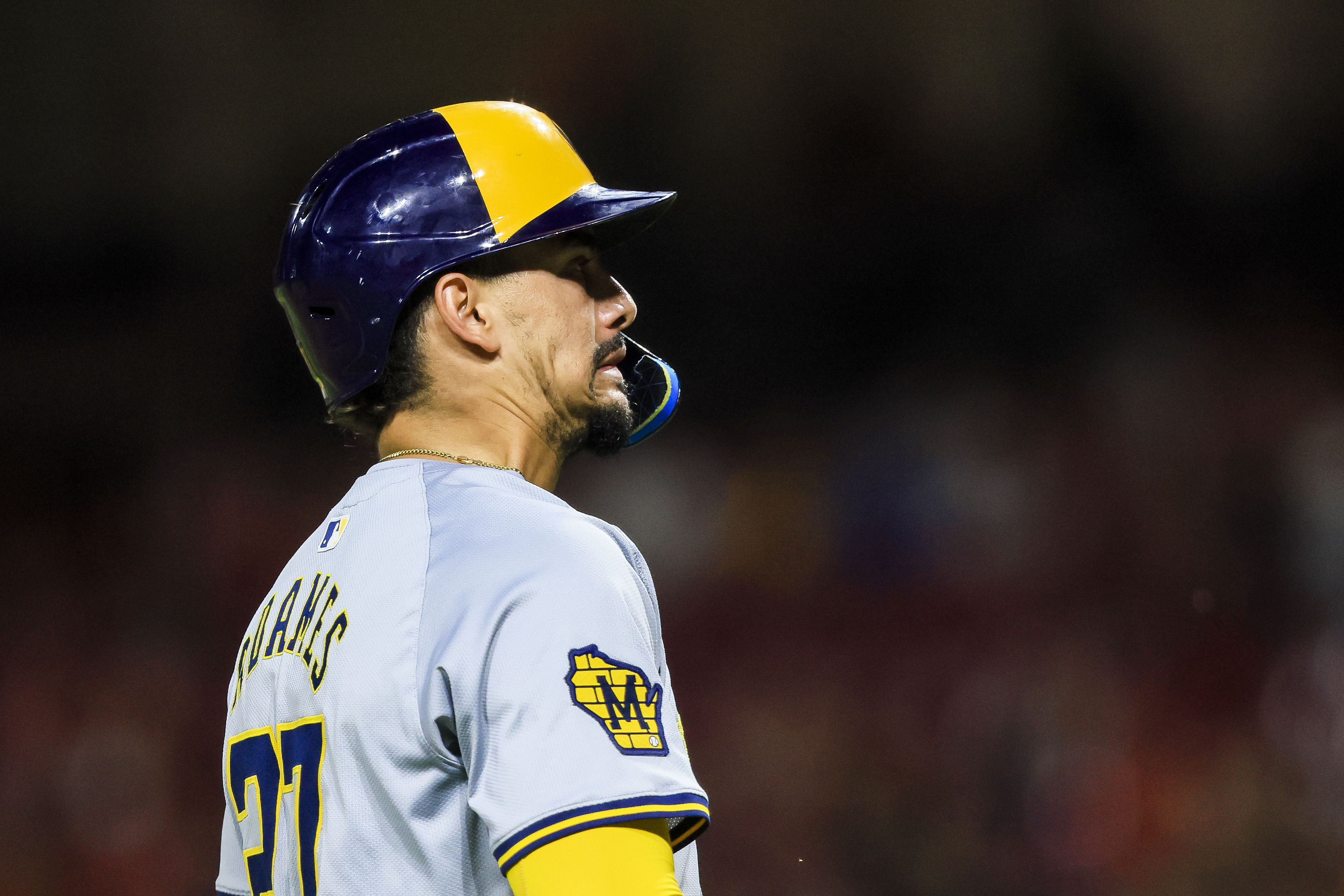 Jackson Chourio's HR in 9th lifts Brewers over Reds | Reuters