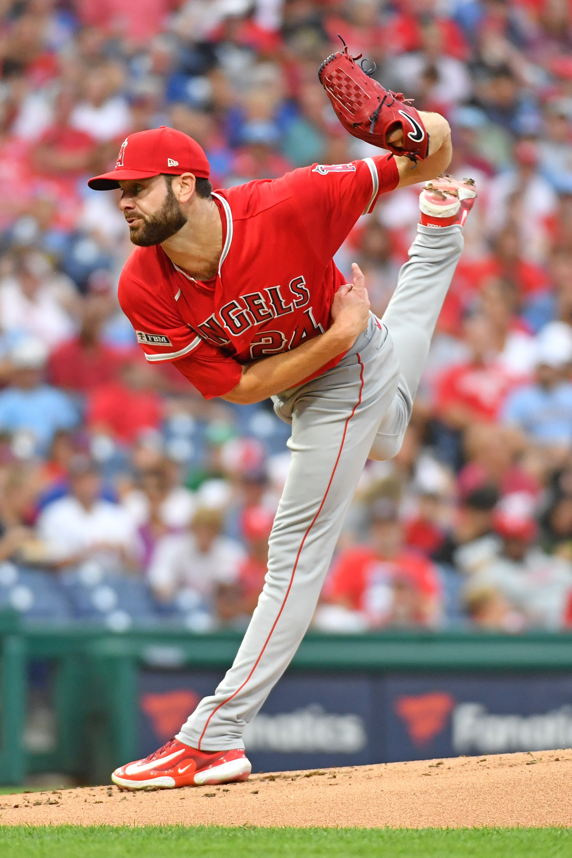 Angels rally in ninth for 10-8 win over Phillies | Reuters