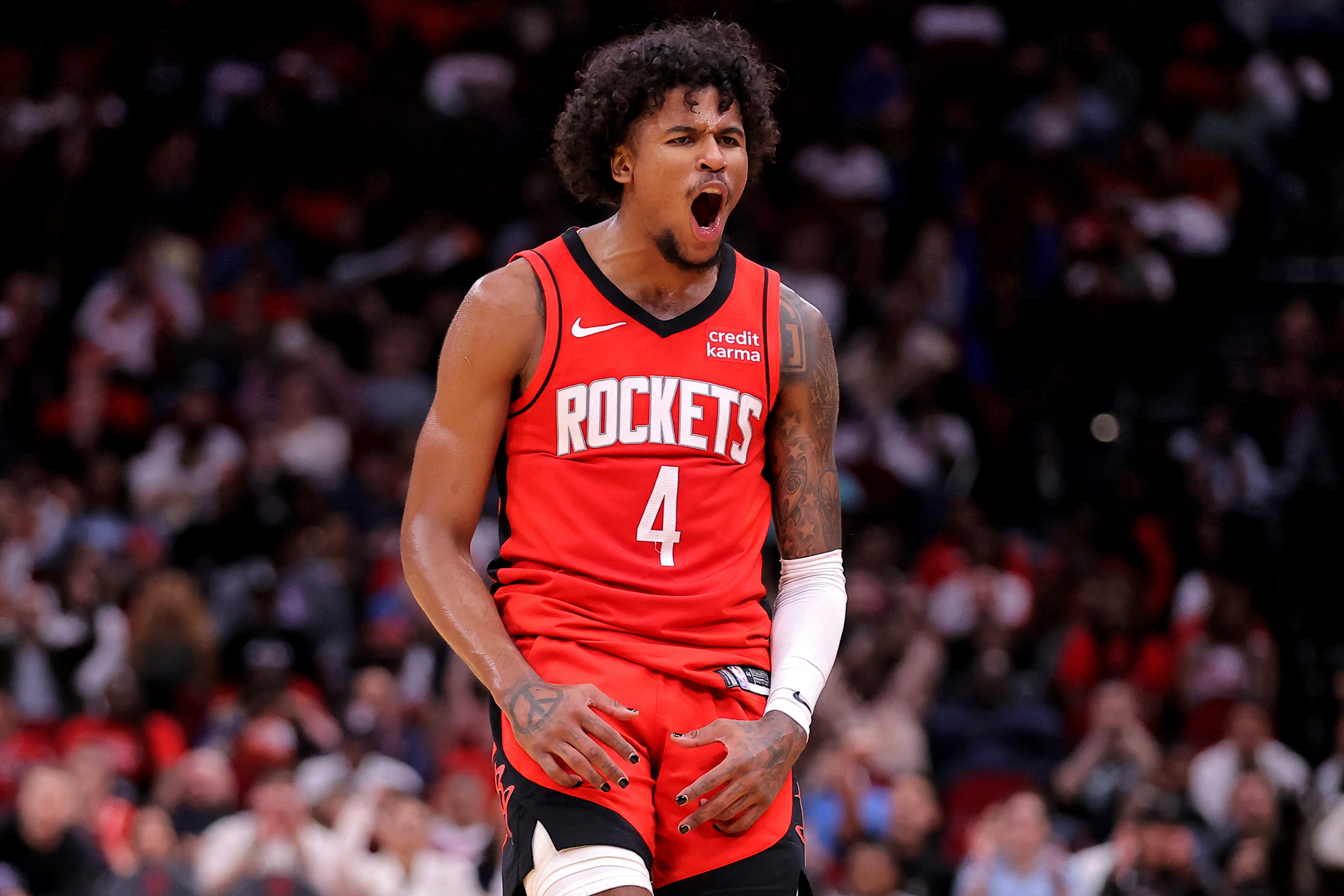 Rockets race past Bulls for seventh straight win | Reuters