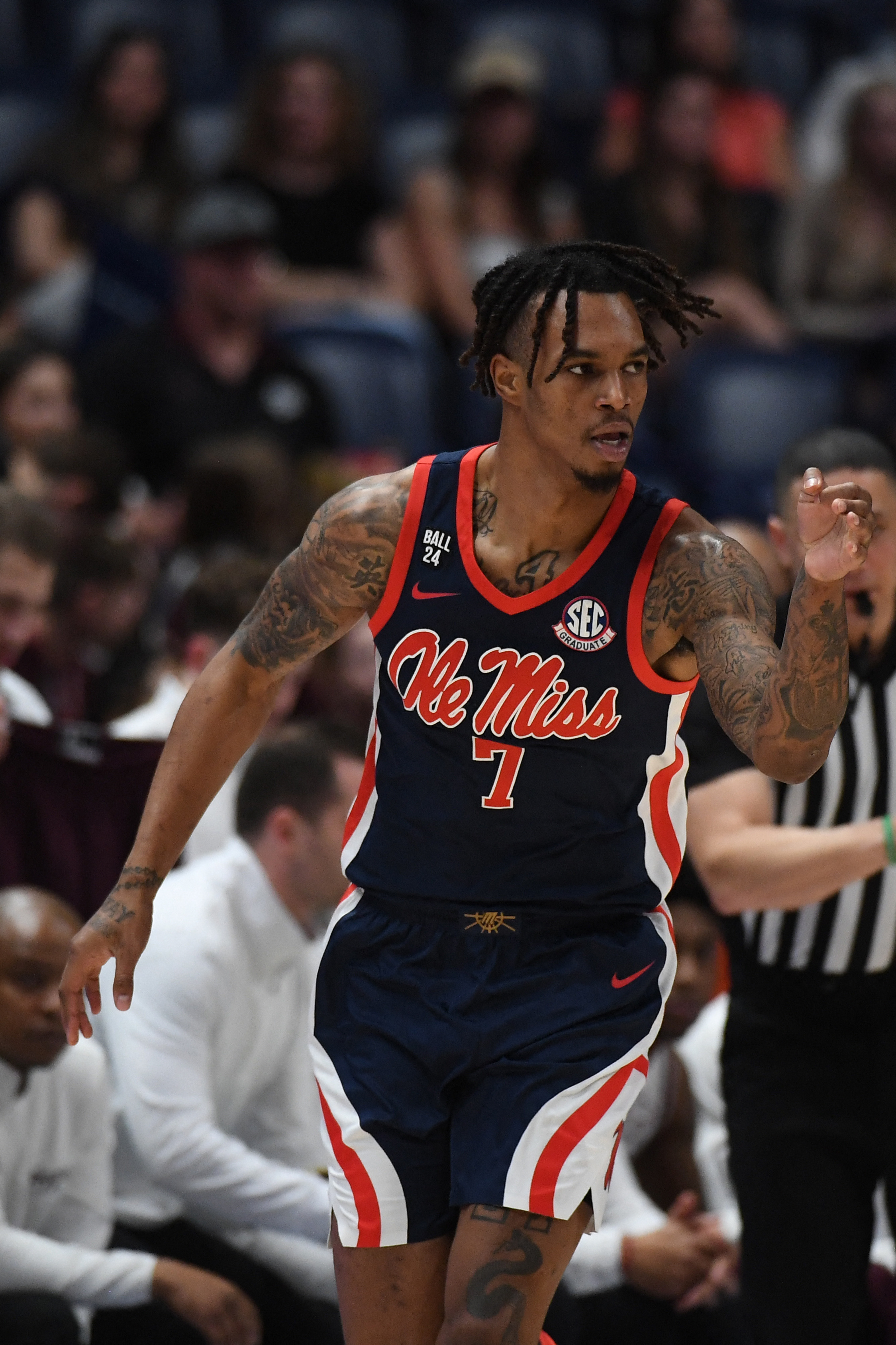 Free-throw edge carries Texas A&M past Ole Miss | Reuters