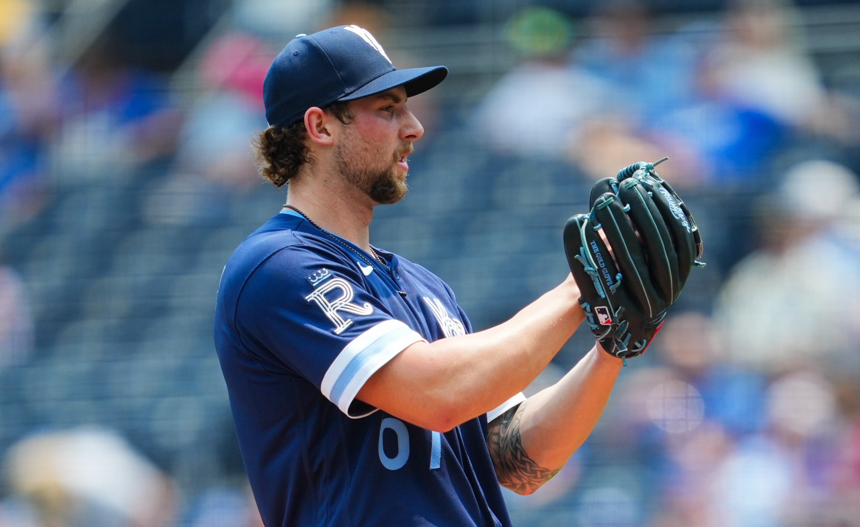 Tyler Glasnow shines as Rays beat slumping Yankees | Reuters