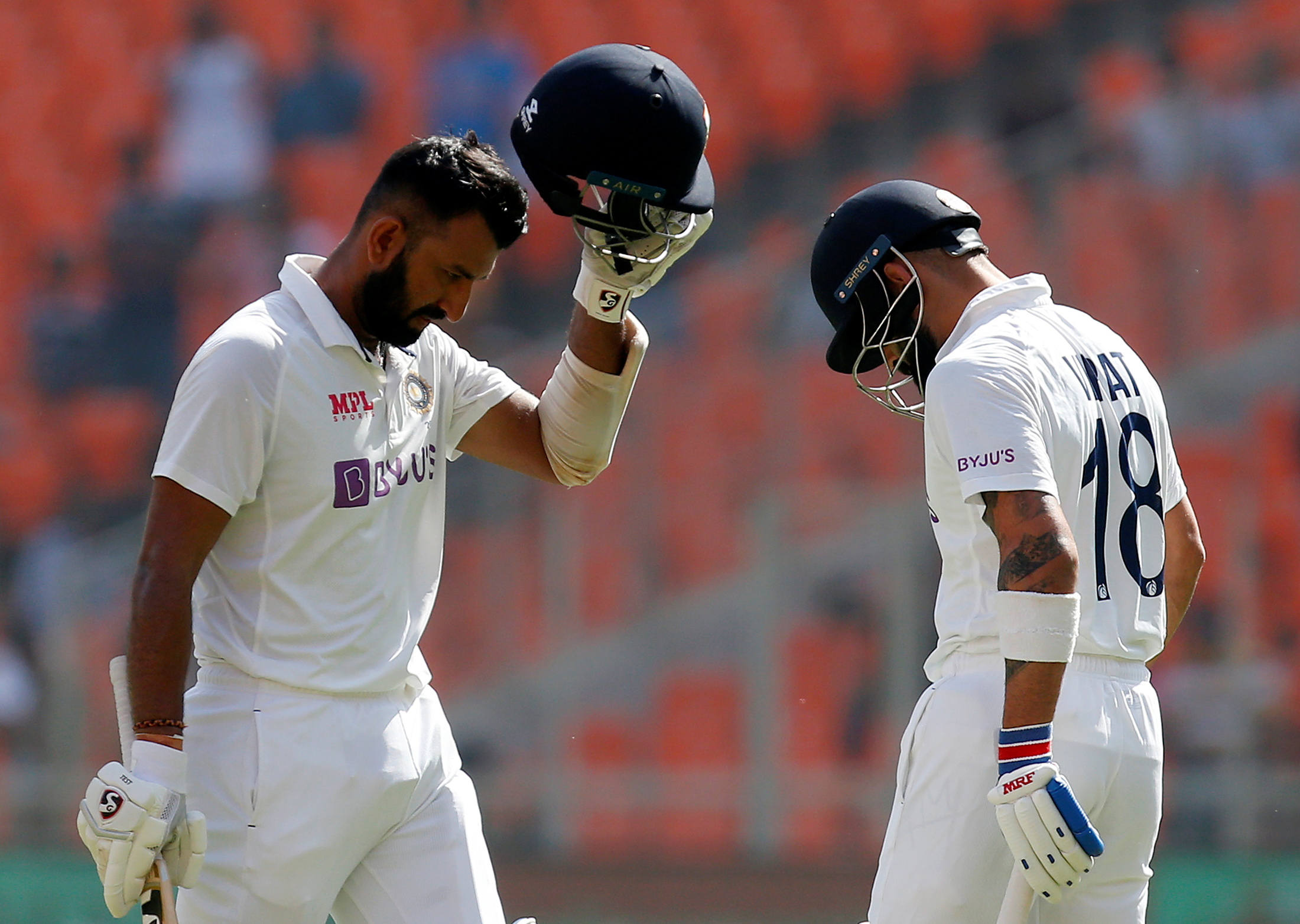 Cricket-Stokes leads England's fight, India 80-4 at lunch | Reuters