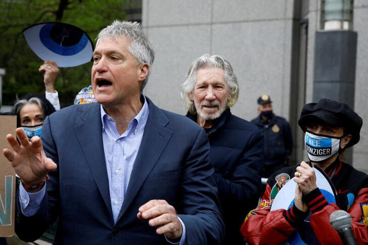 Chevron adversary Steven Donziger appeals conviction to U.S. Supreme ...