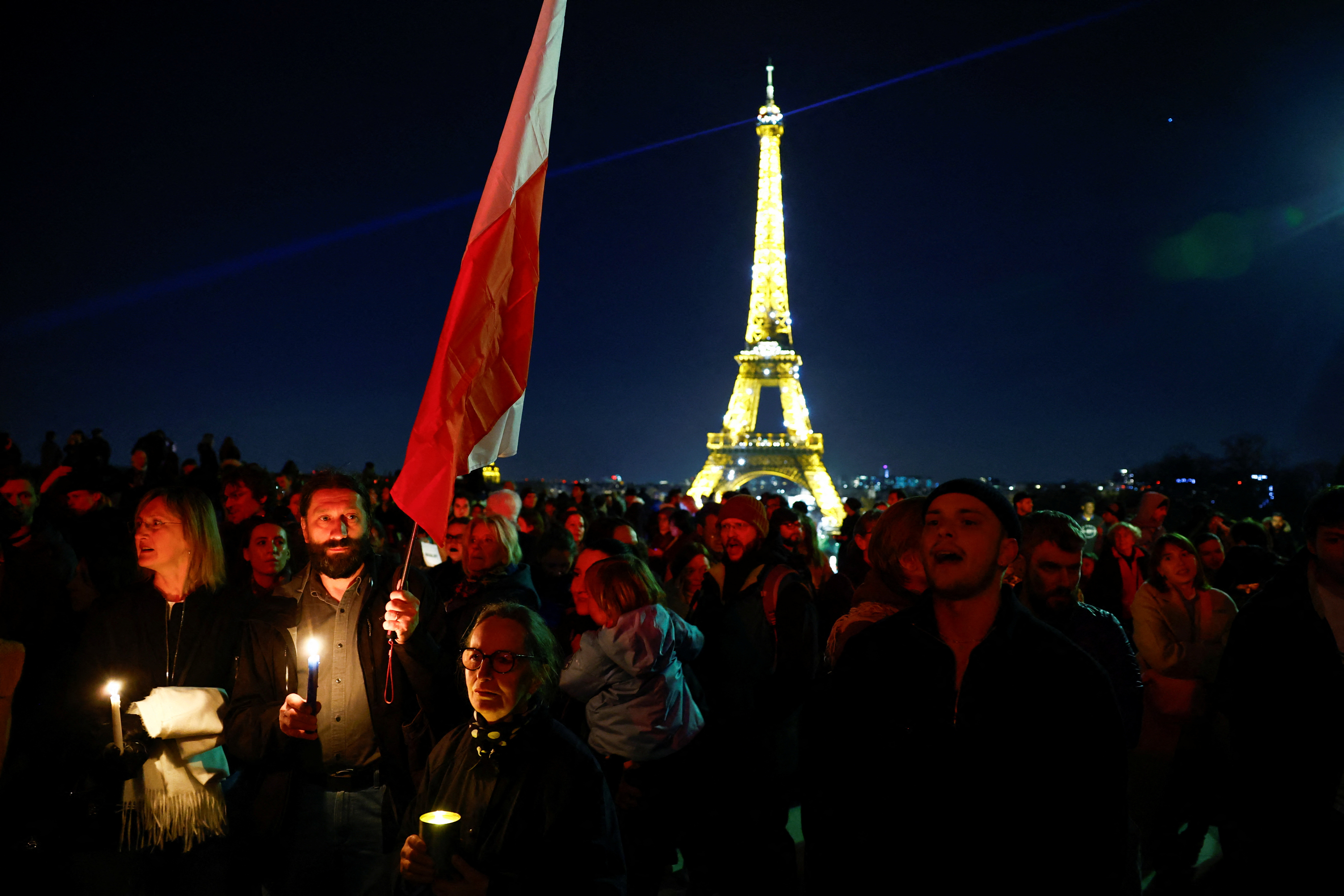 Alexei Navalny death sparks memorials and protests around the globe ...