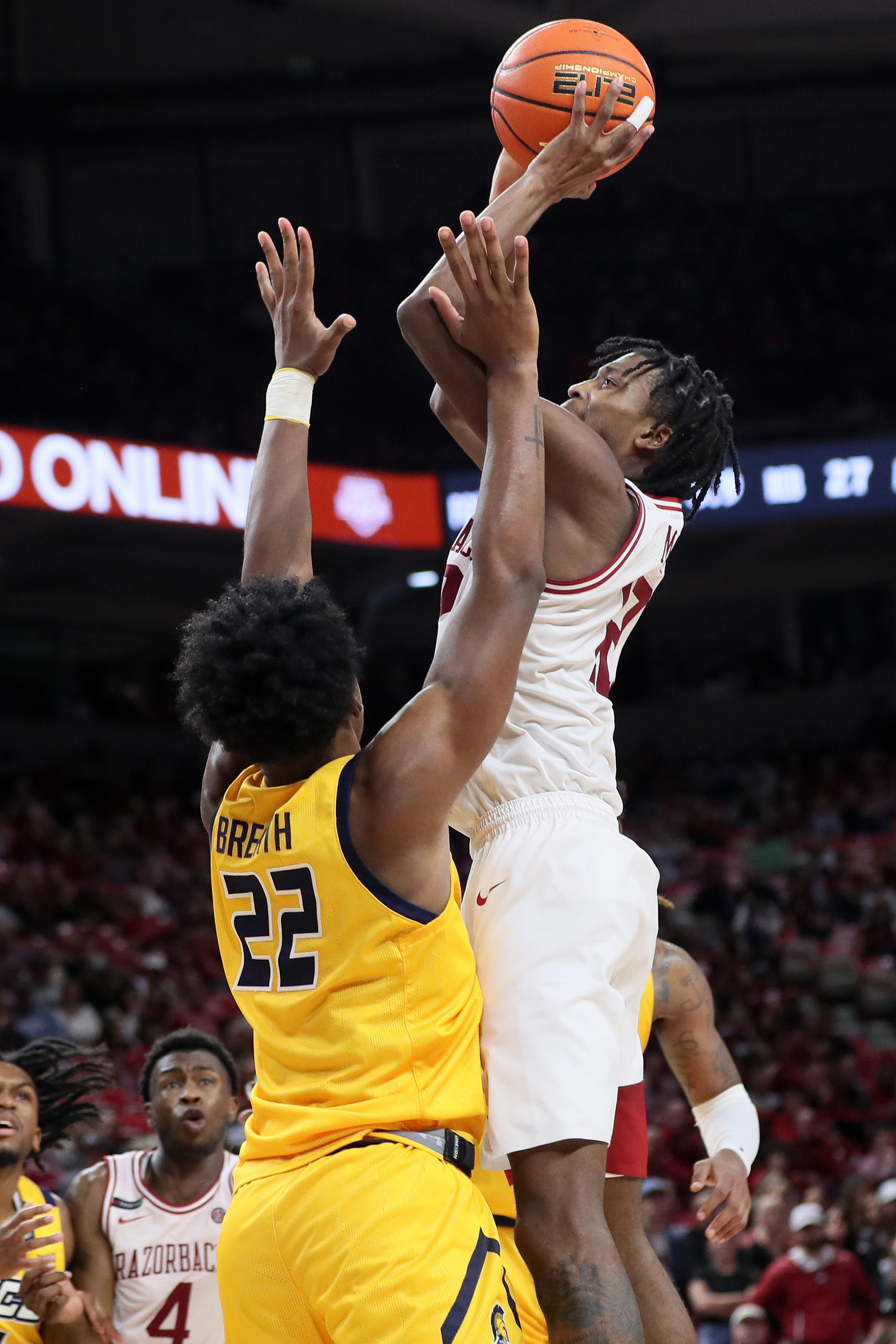 Keyshaun Langley, UNC Greensboro stun No. 14 Arkansas | Reuters