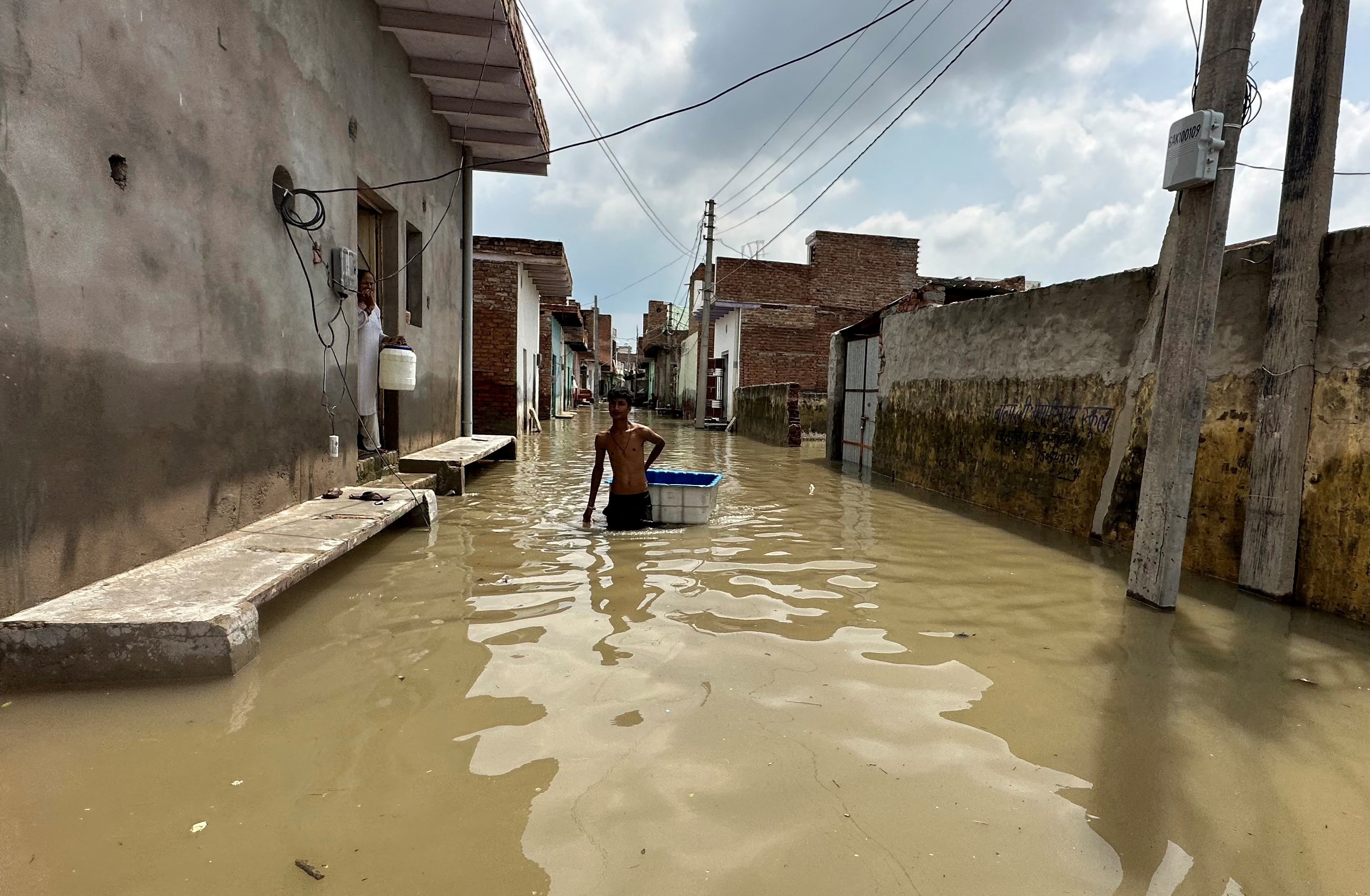 Yamuna river floods India's holy cities of Mathura, Vrindavan after ...