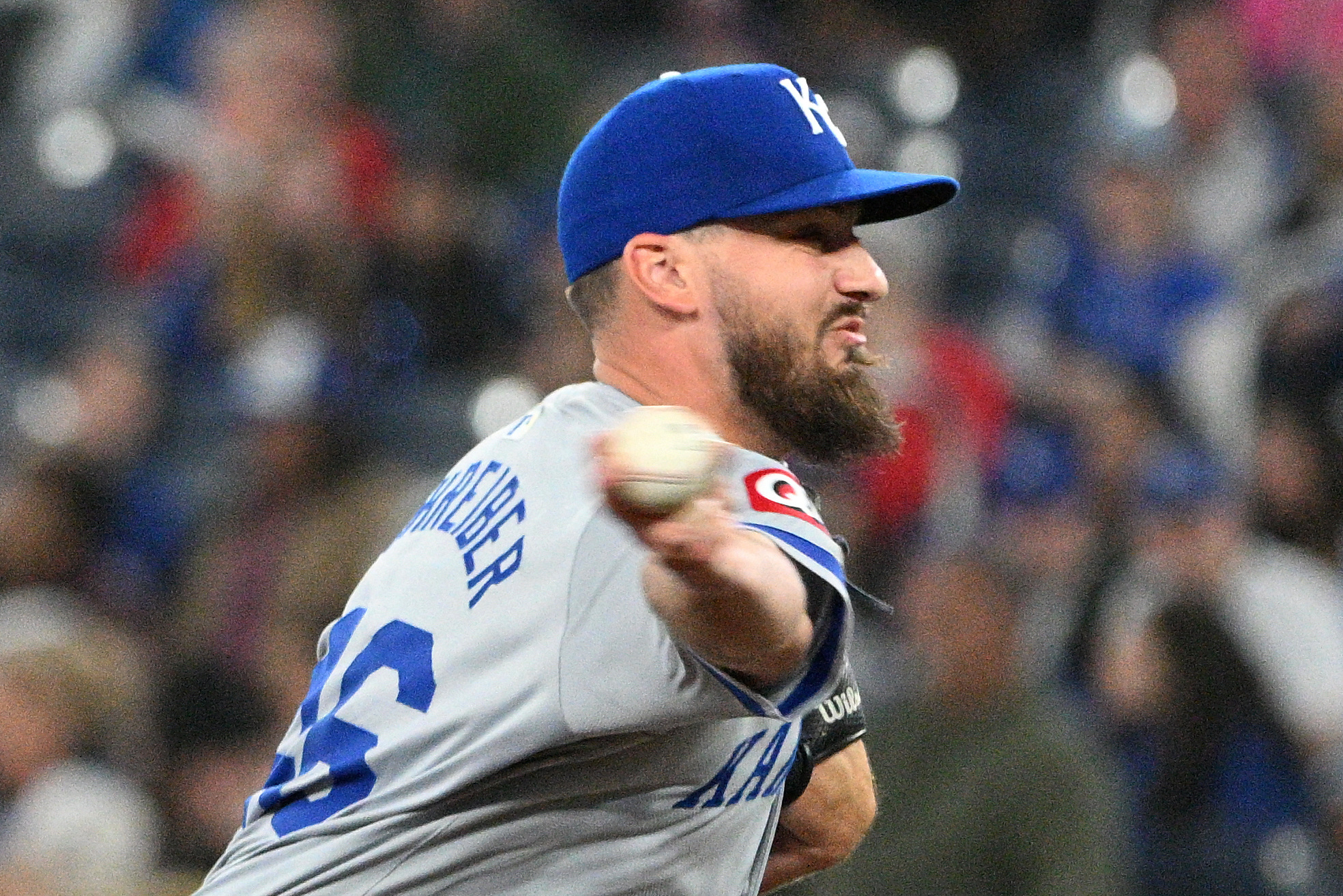 Royals even series with Jays thanks to 4-1 win | Reuters