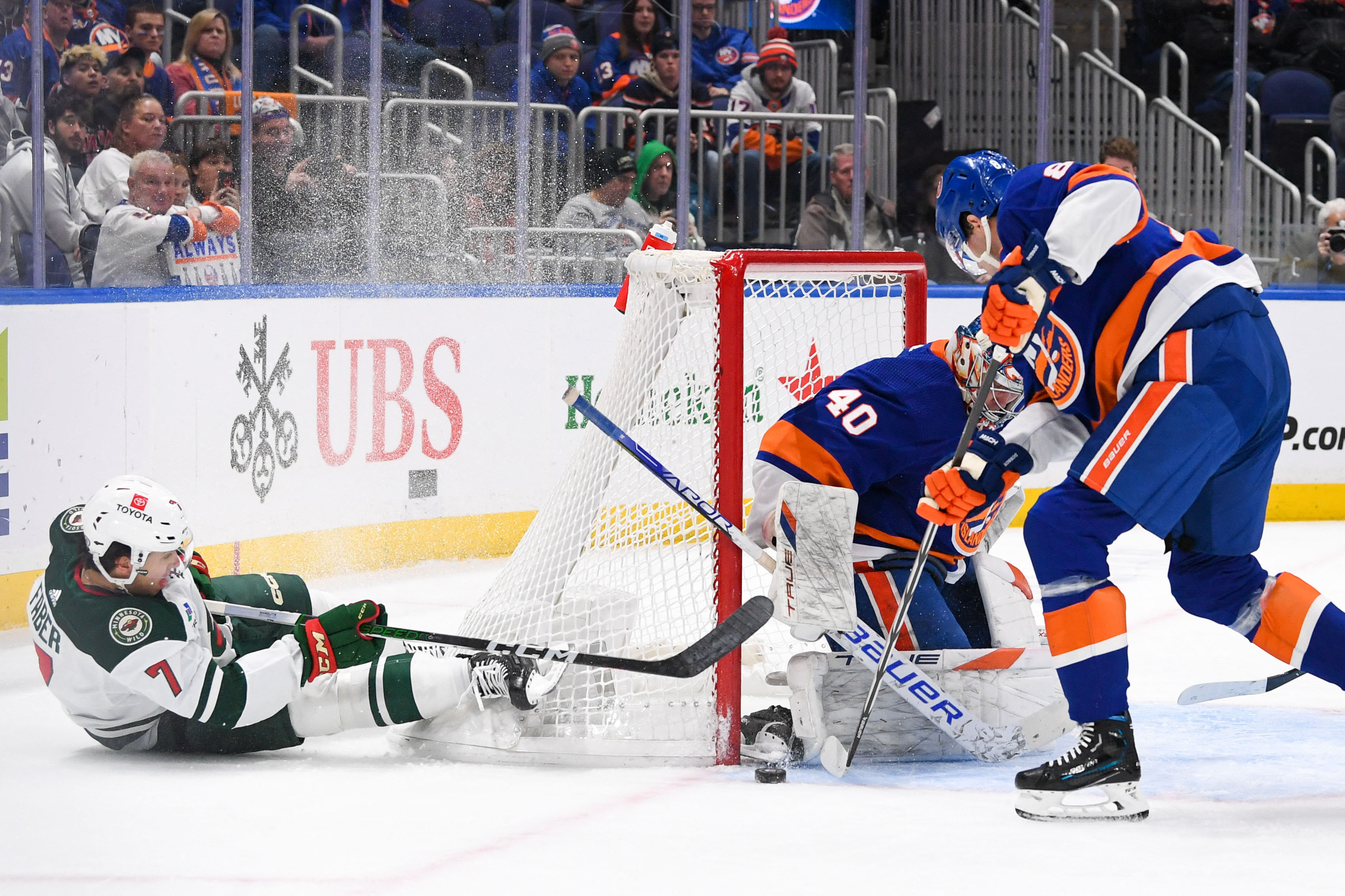 Wild beat Islanders for 2nd straight win | Reuters