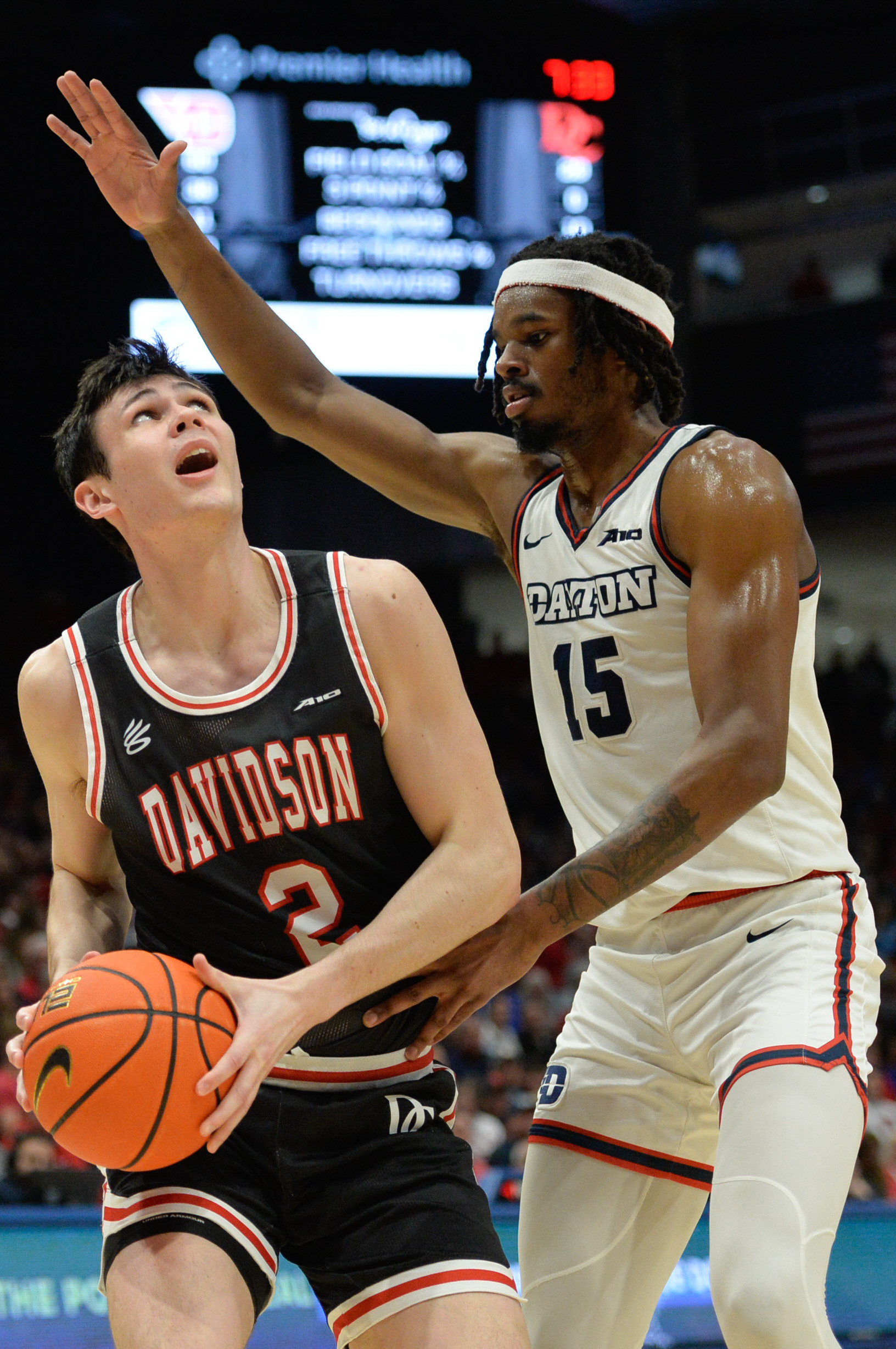 Des Watson guides Loyola Chicago past No. 21 Dayton | Reuters