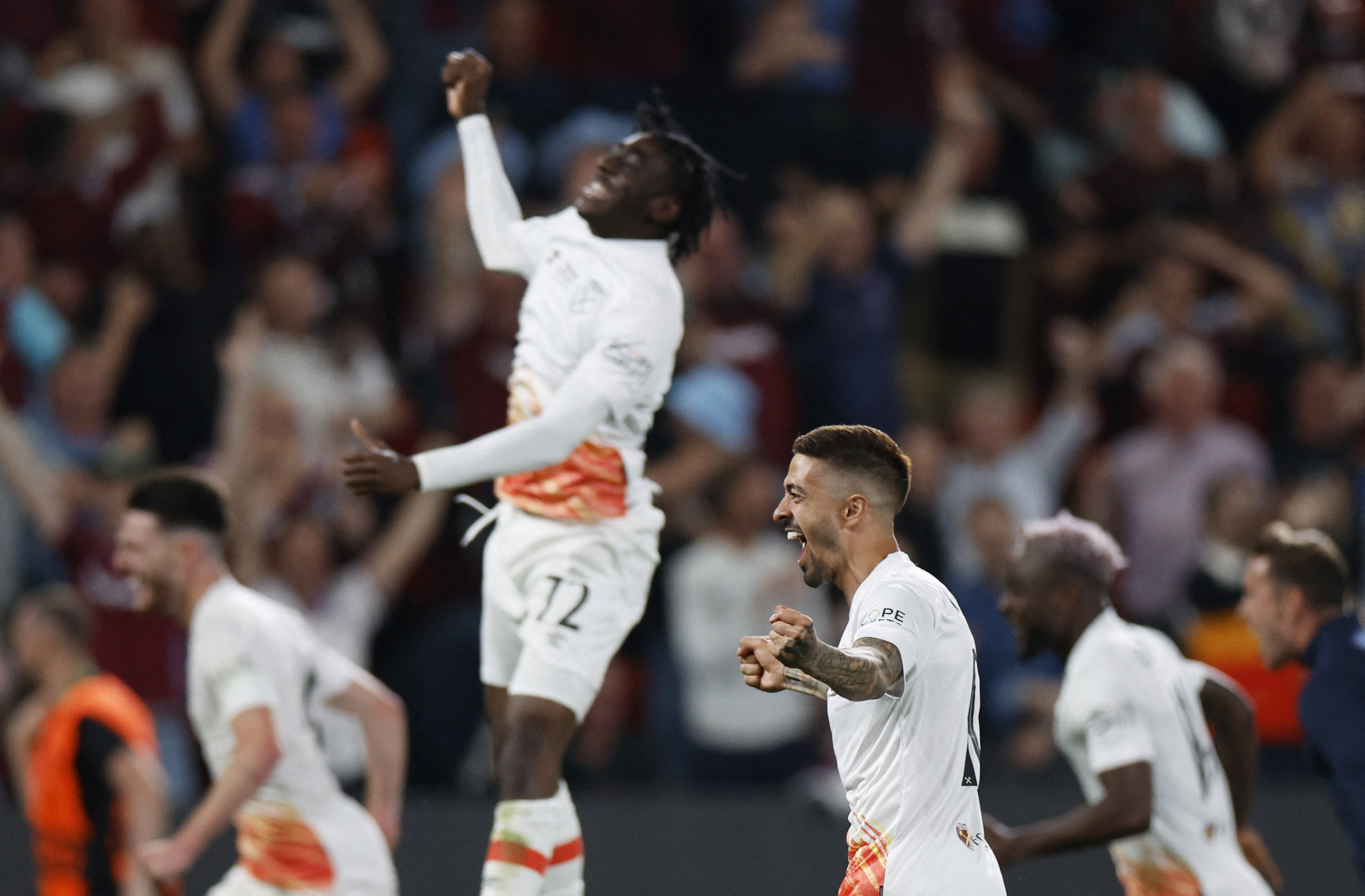 Bowen grabs last-gasp winner as West Ham secure Conference League glory ...