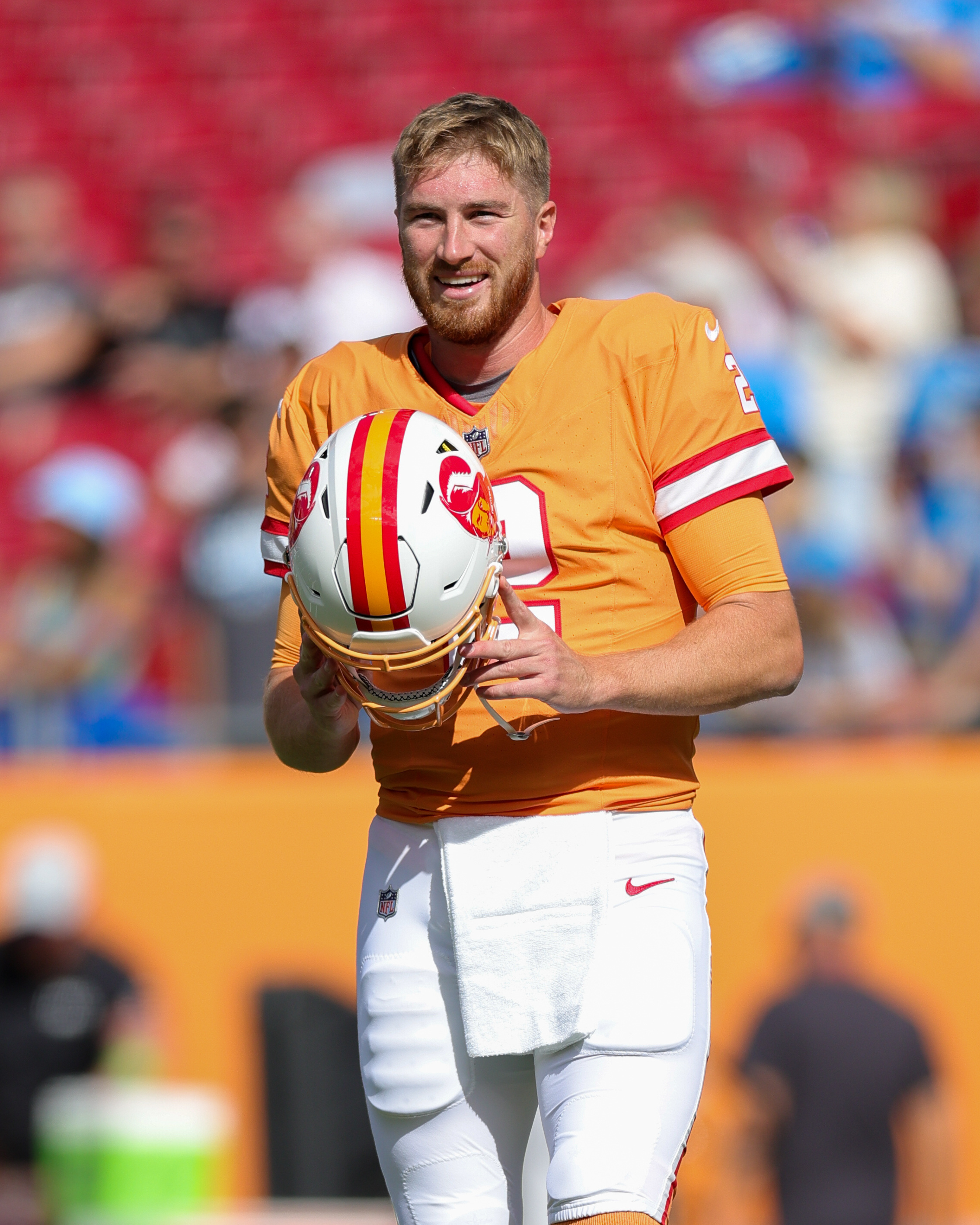 Jared Goff excels, leads Lions past Buccaneers | Reuters