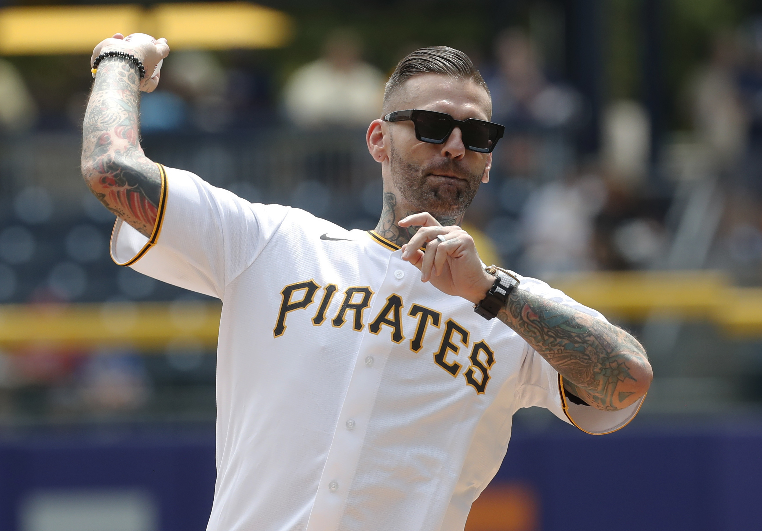 Ke'Bryan Hayes propels Pirates past Braves | Reuters