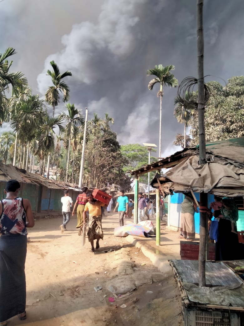Several dead, thousands of homes burn as fire sweeps Rohingya camp ...