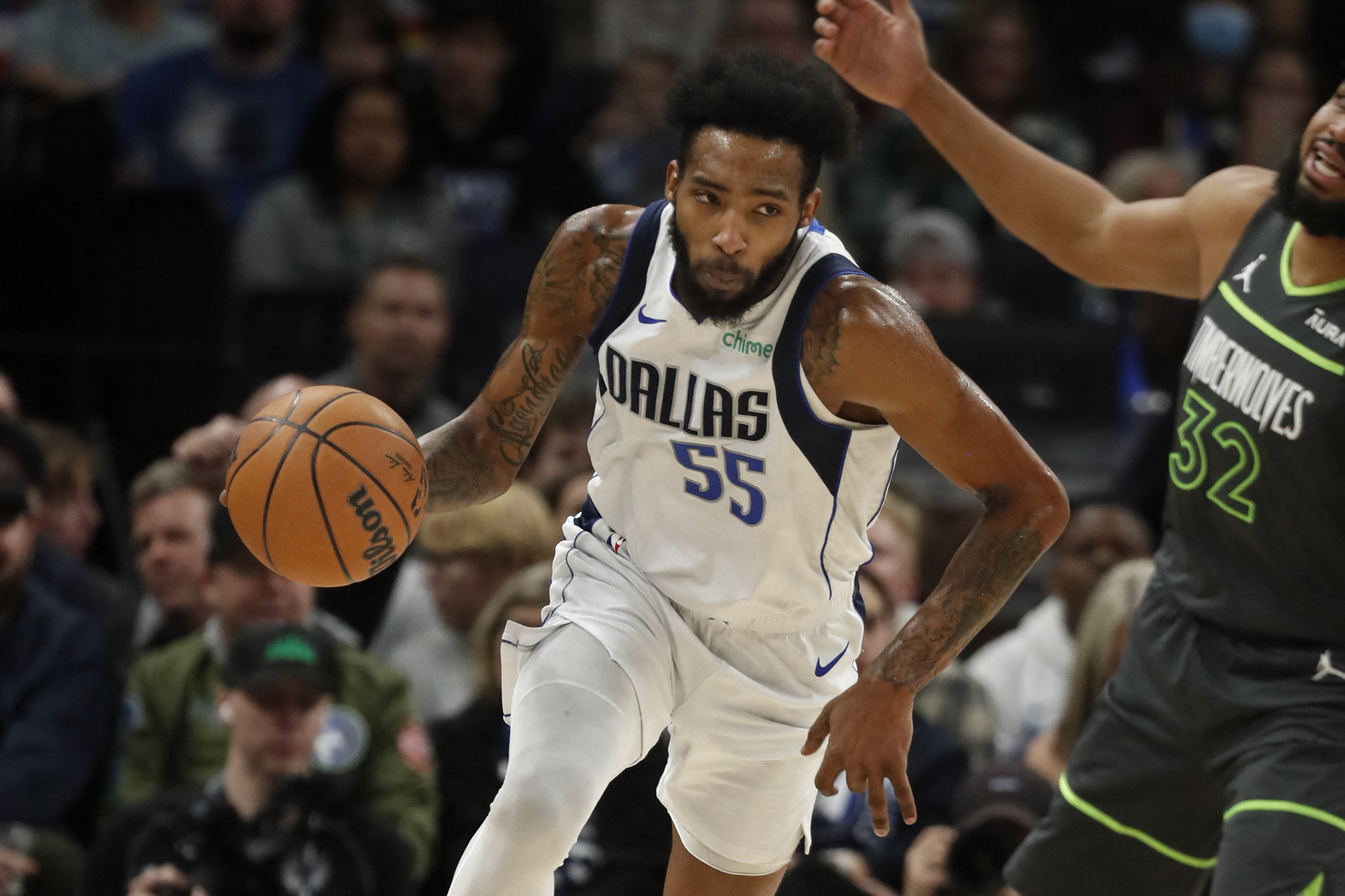 Anthony Edwards puts up 44 as Wolves best Mavs | Reuters