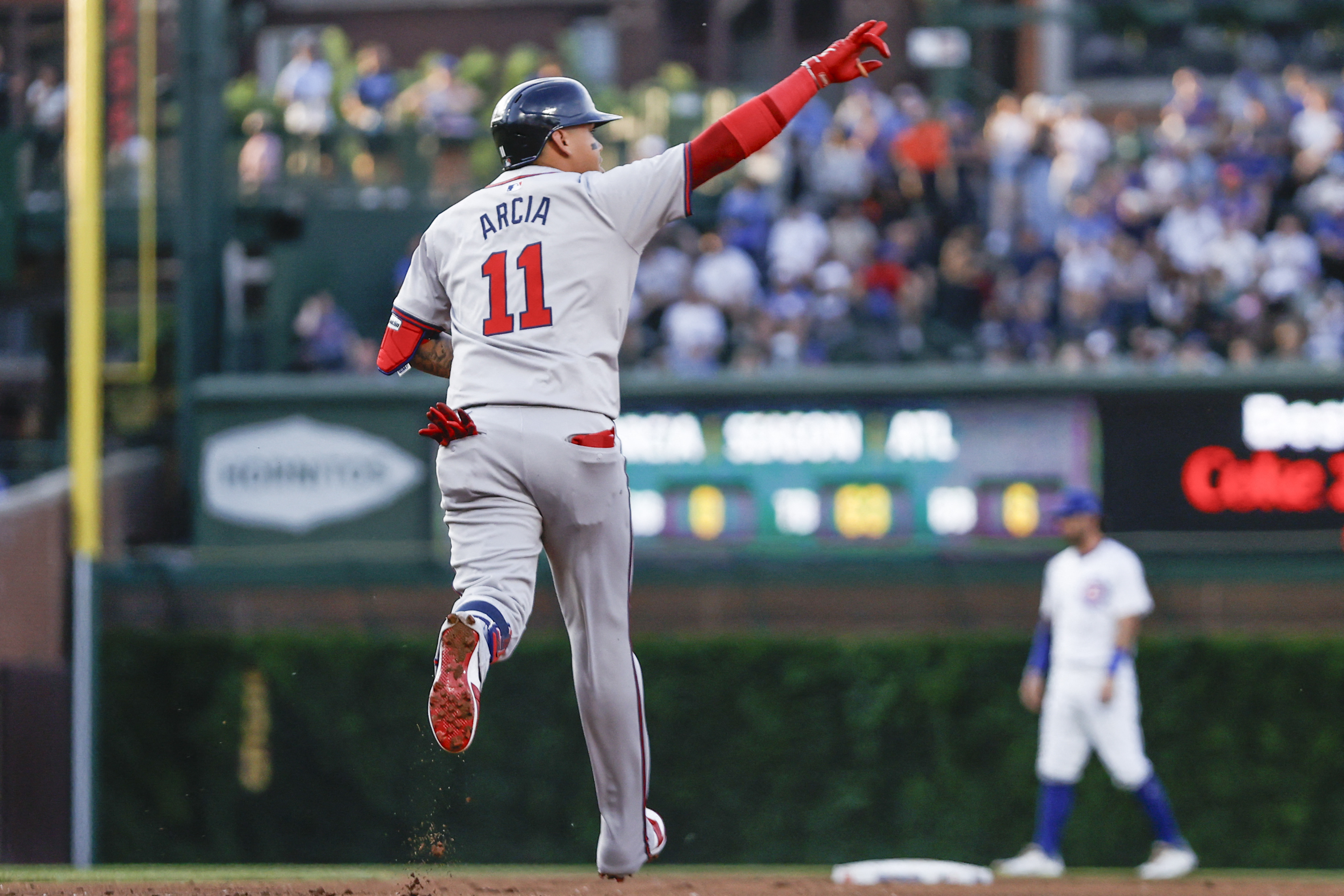 Cubs top Braves in 10 on Nico Hoerner's infield hit | Reuters