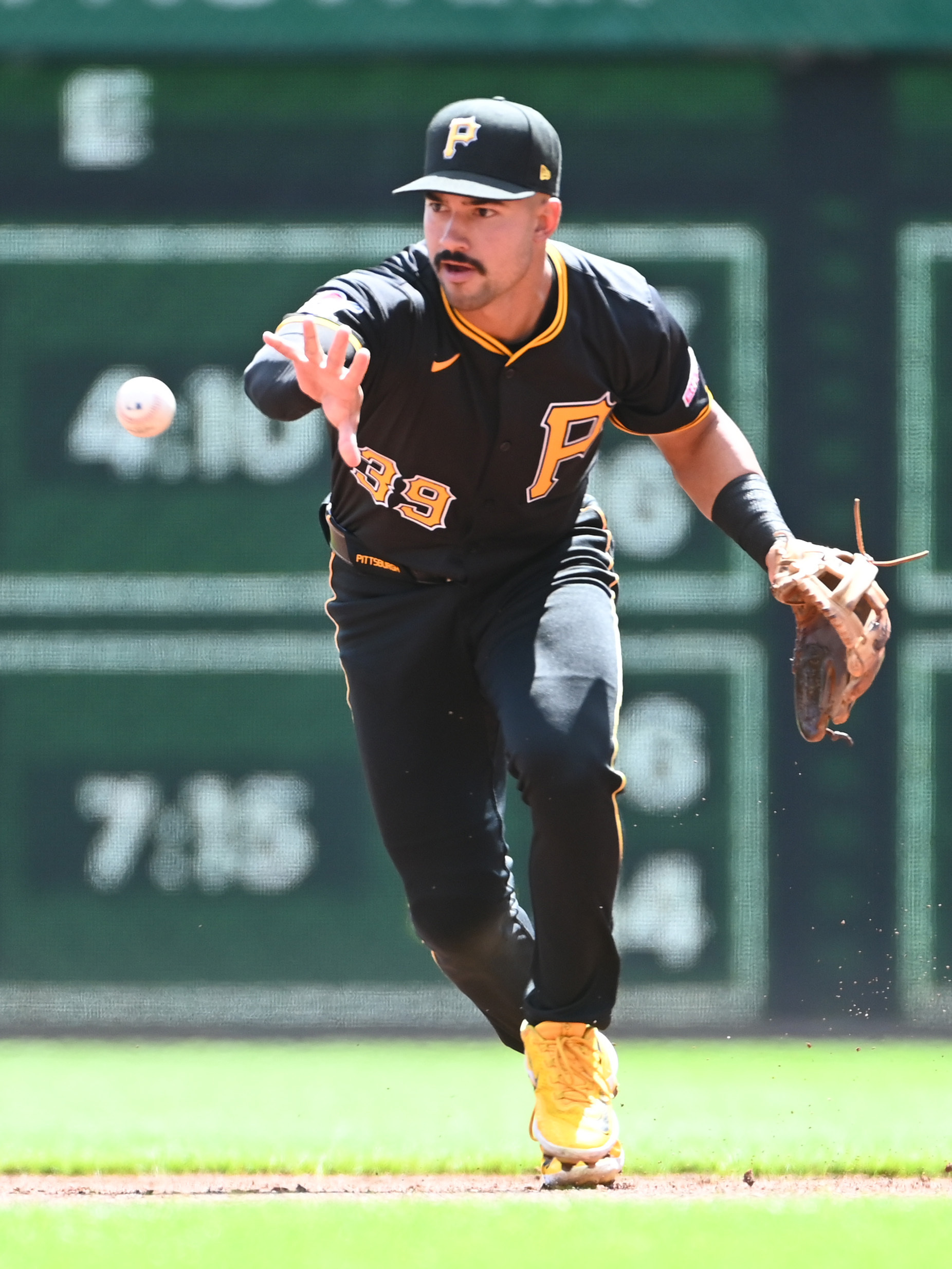 Alec Marsh racks up 11 K's as Royals top Pirates | Reuters