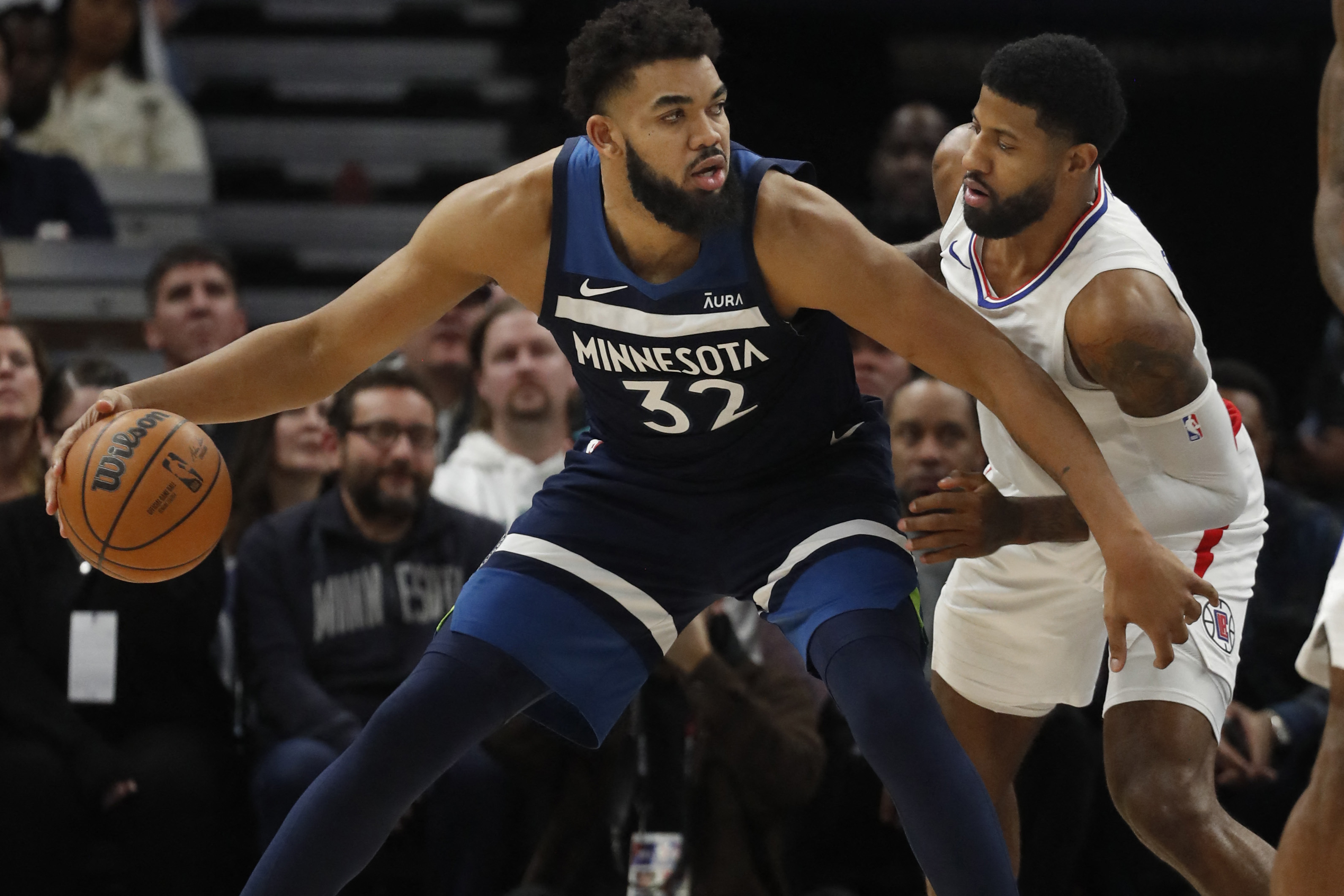 Anthony Edwards' 3rd-quarter burst fuels Wolves past Clippers | Reuters