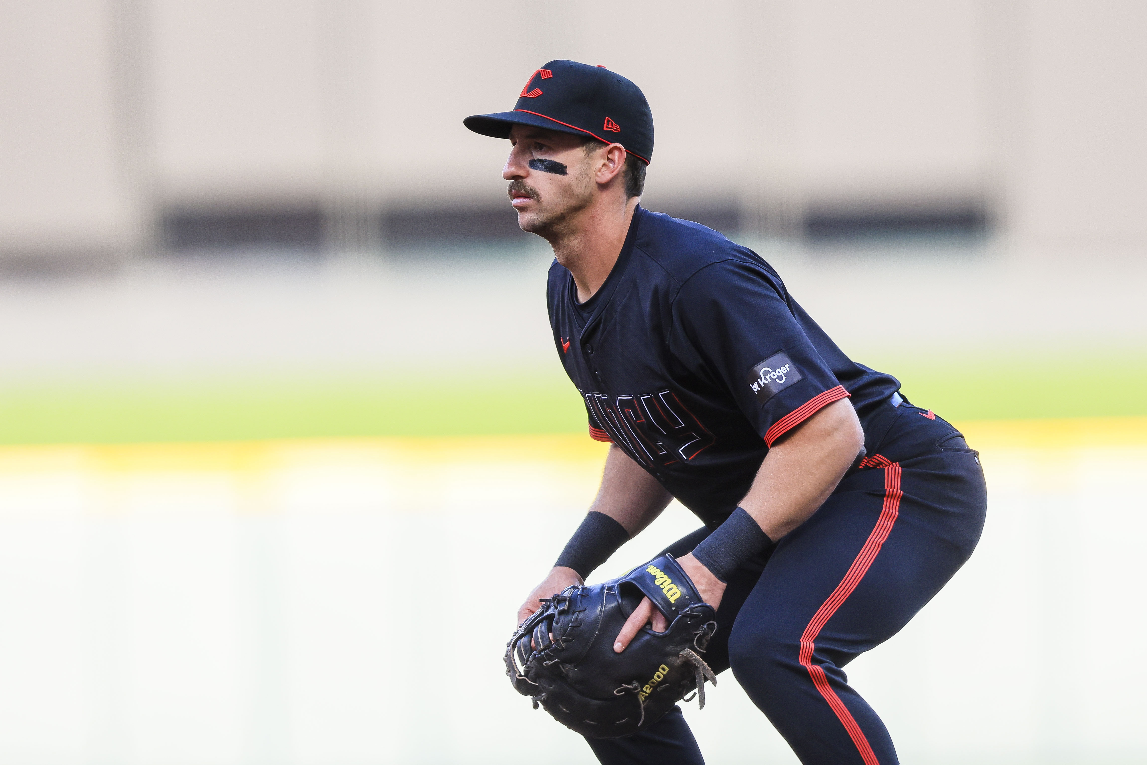 TJ Friedl leads Reds past Cubs, win streak at 7 | Reuters
