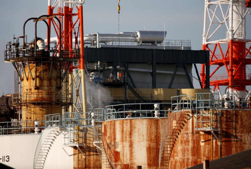 Japanese refiners see bullish oil price trend continuing | Reuters