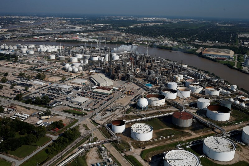 US refiners trim Q3 output amid weaker margins, plant overhauls | Reuters