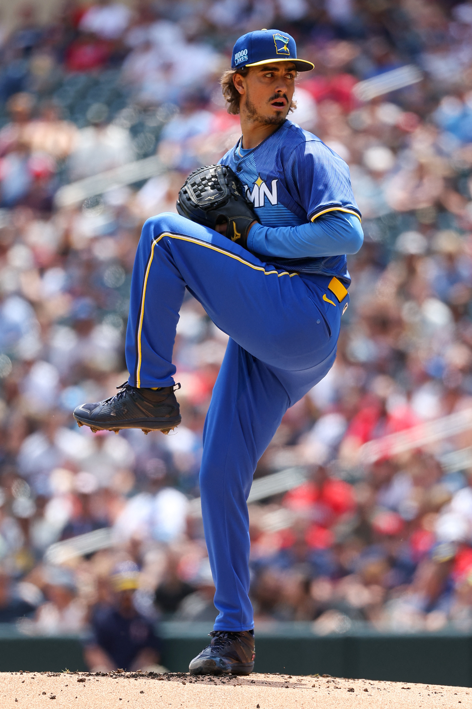 Jose Miranda ties consecutive-hits record, Twins handle Astros | Reuters