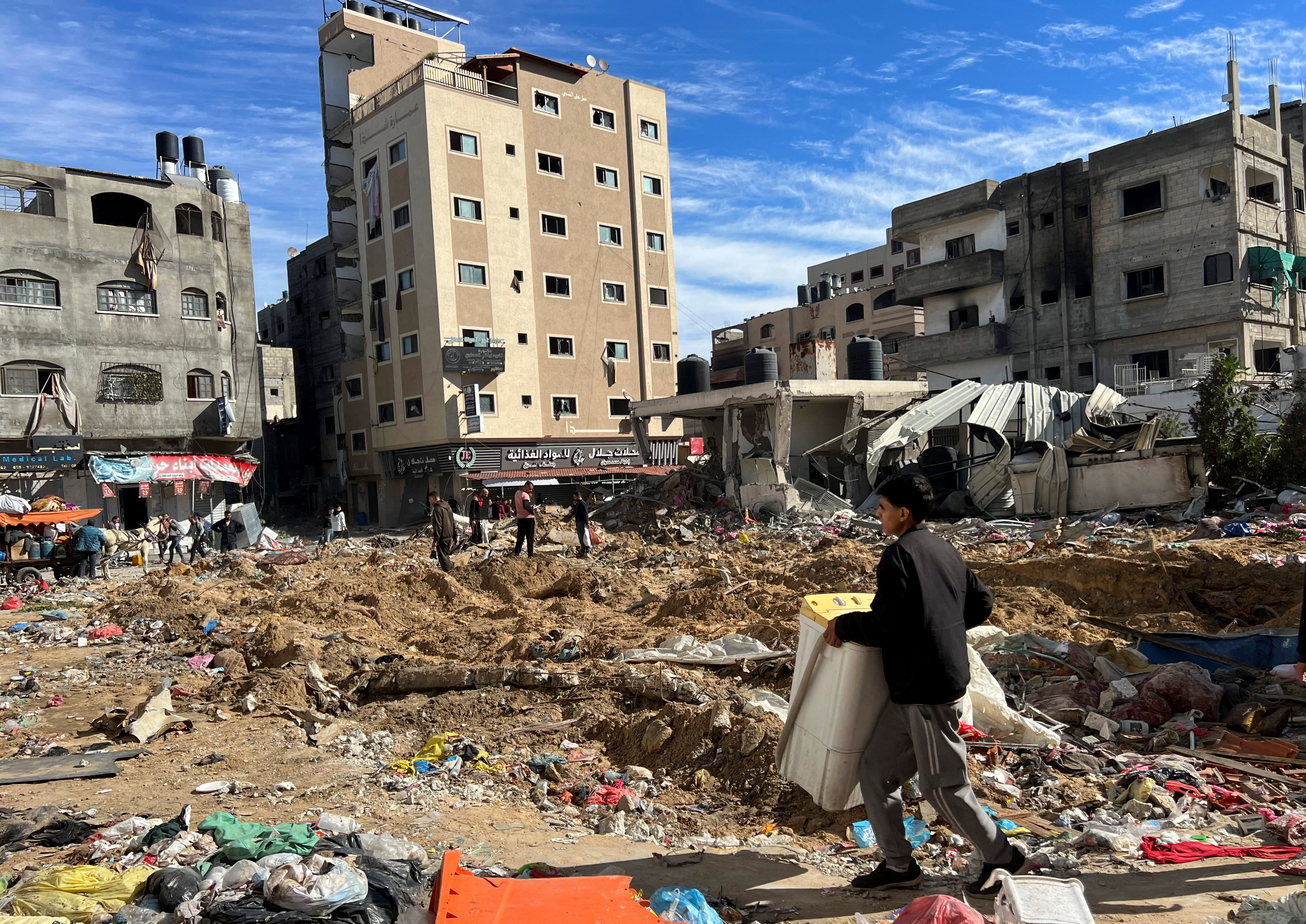 Raided Gaza hospital not functioning, patients evacuated- WHO | Reuters