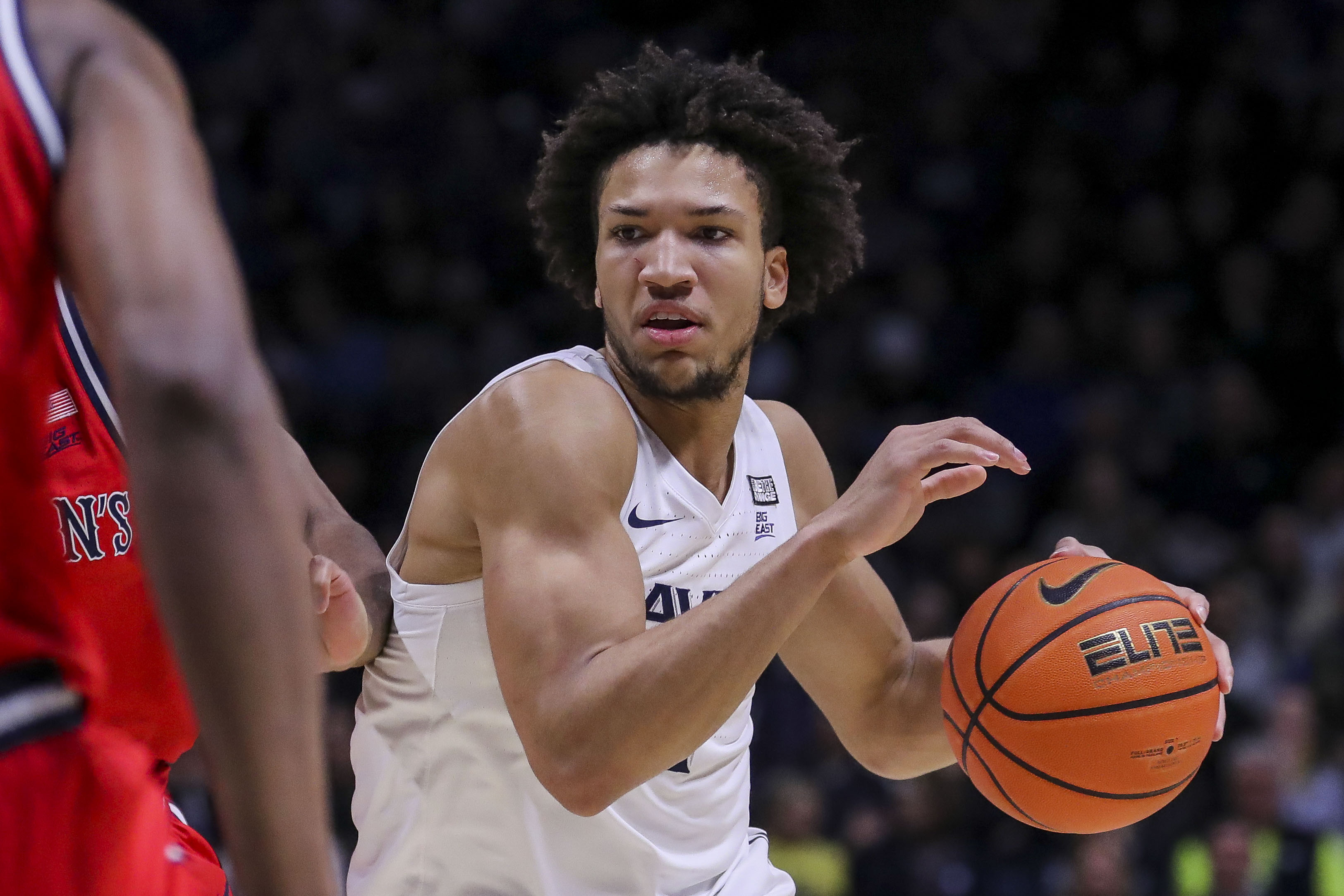 Xavier makes clutch shots down the stretch to hold off St. John's | Reuters