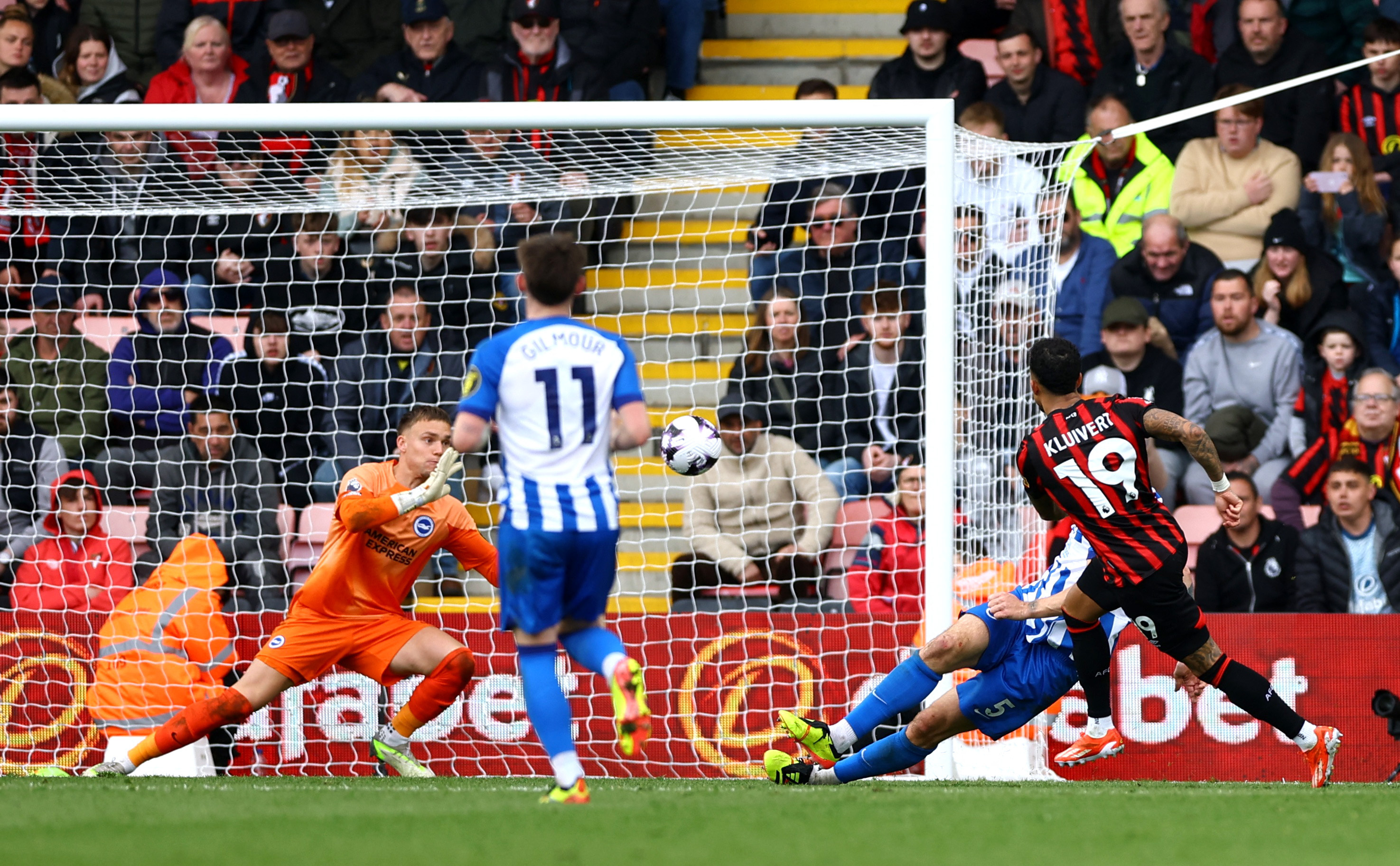 Bournemouth outclass Brighton to set club PL points record | Reuters