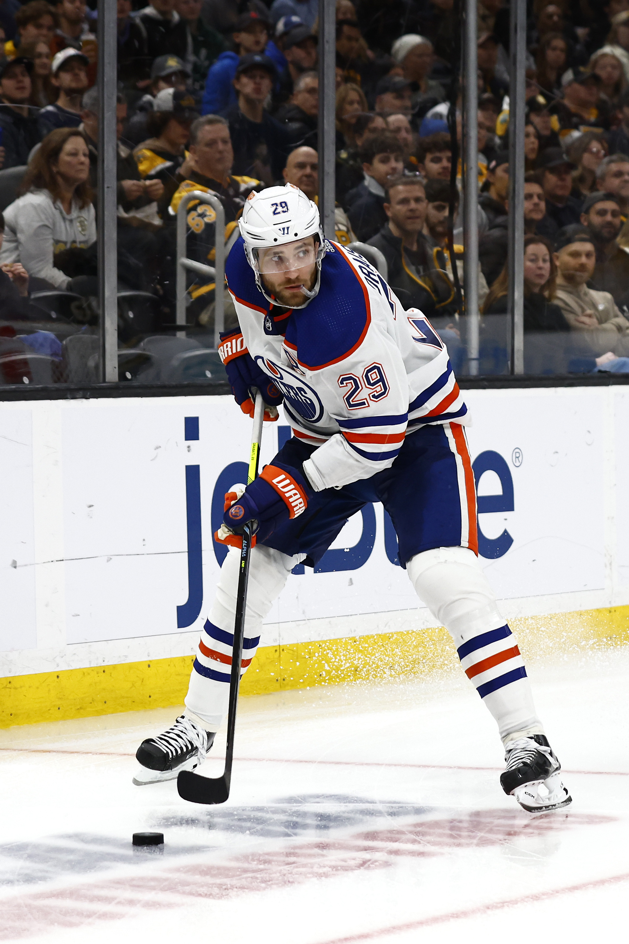 Kasperi Kapanen boosts Blues to victory over Bruins | Reuters