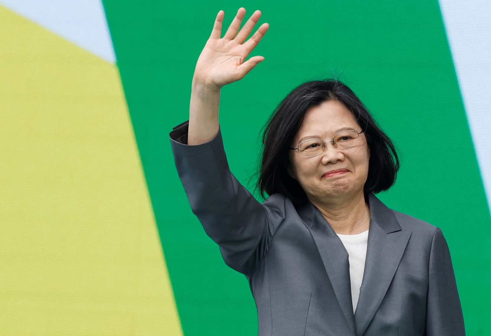 New Taiwanese president calls on China to stop its threats | Reuters