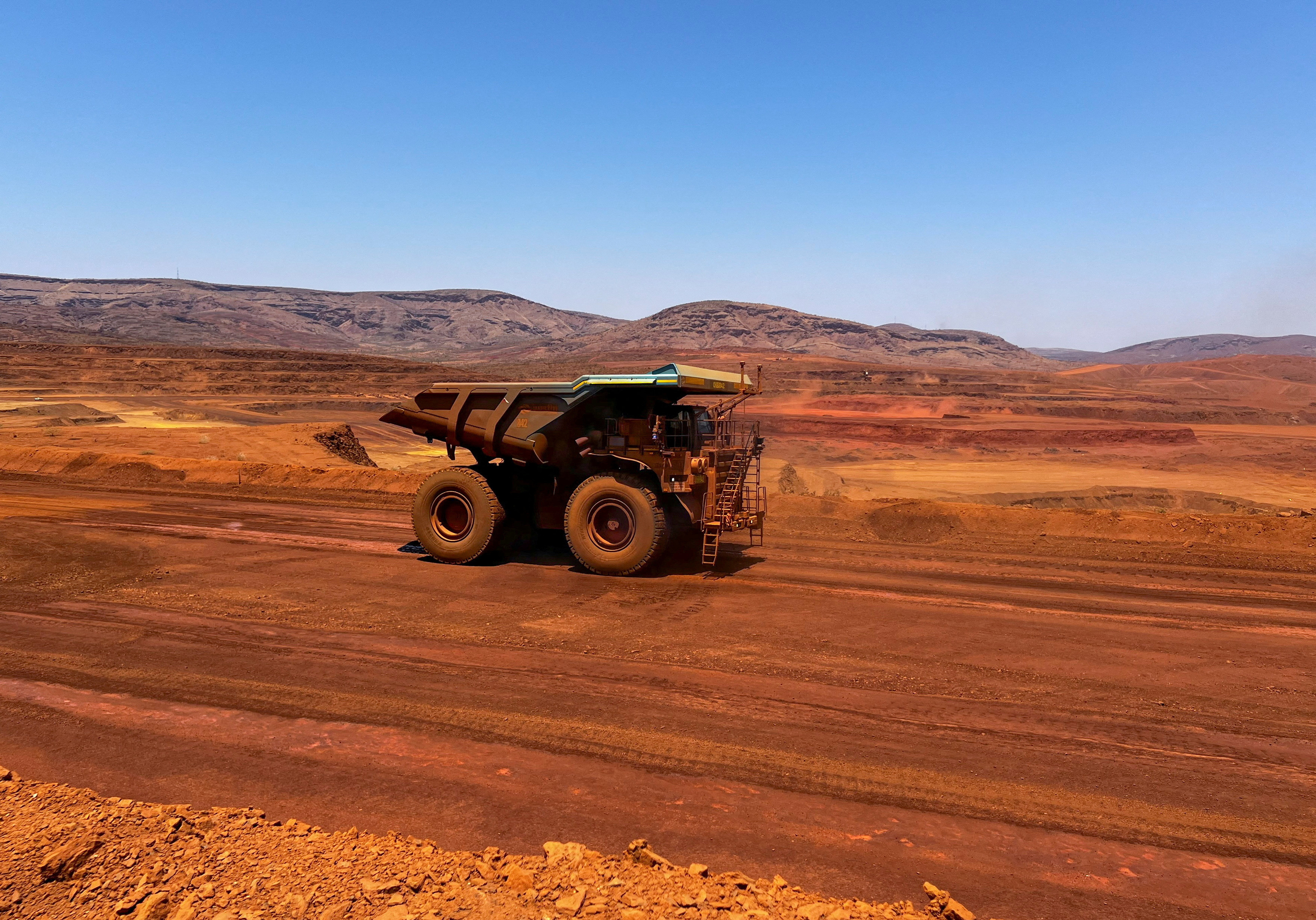 Rio Tinto Q3 iron ore shipments rise, Simandou on track for 2025 | Reuters