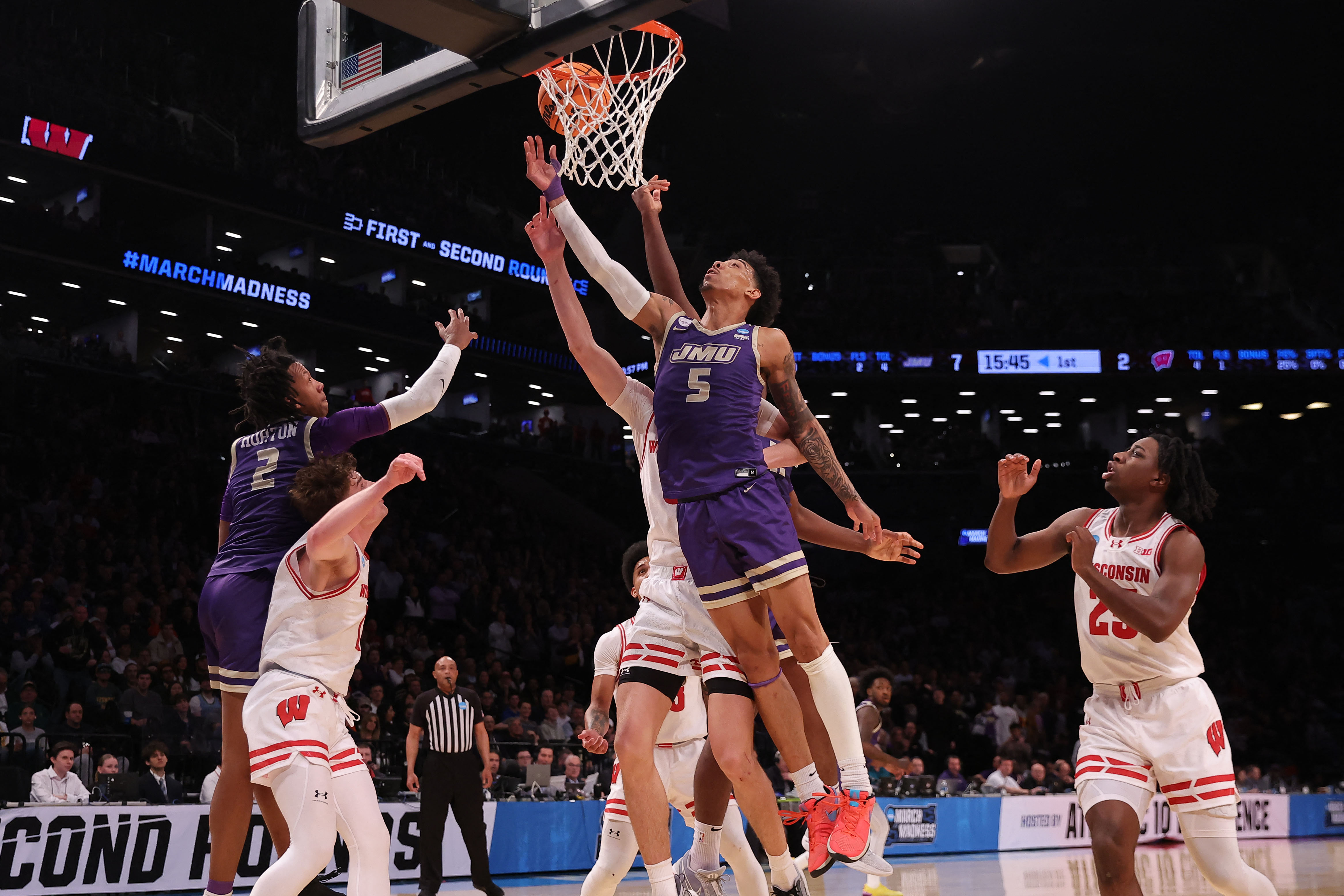 James Madison leads wire to wire in upset of Wisconsin | Reuters