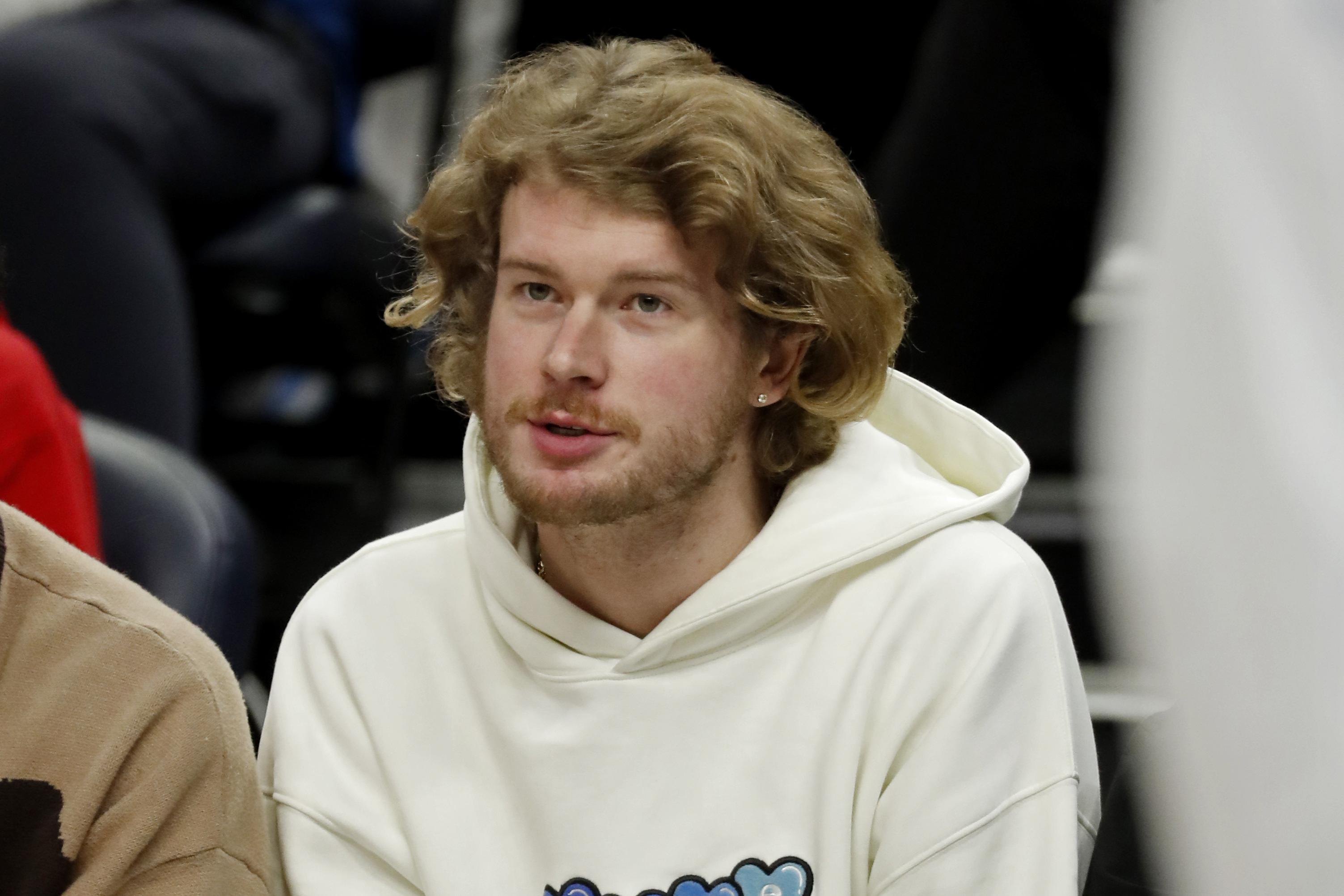 Anthony Edwards puts up 44 as Wolves best Mavs | Reuters