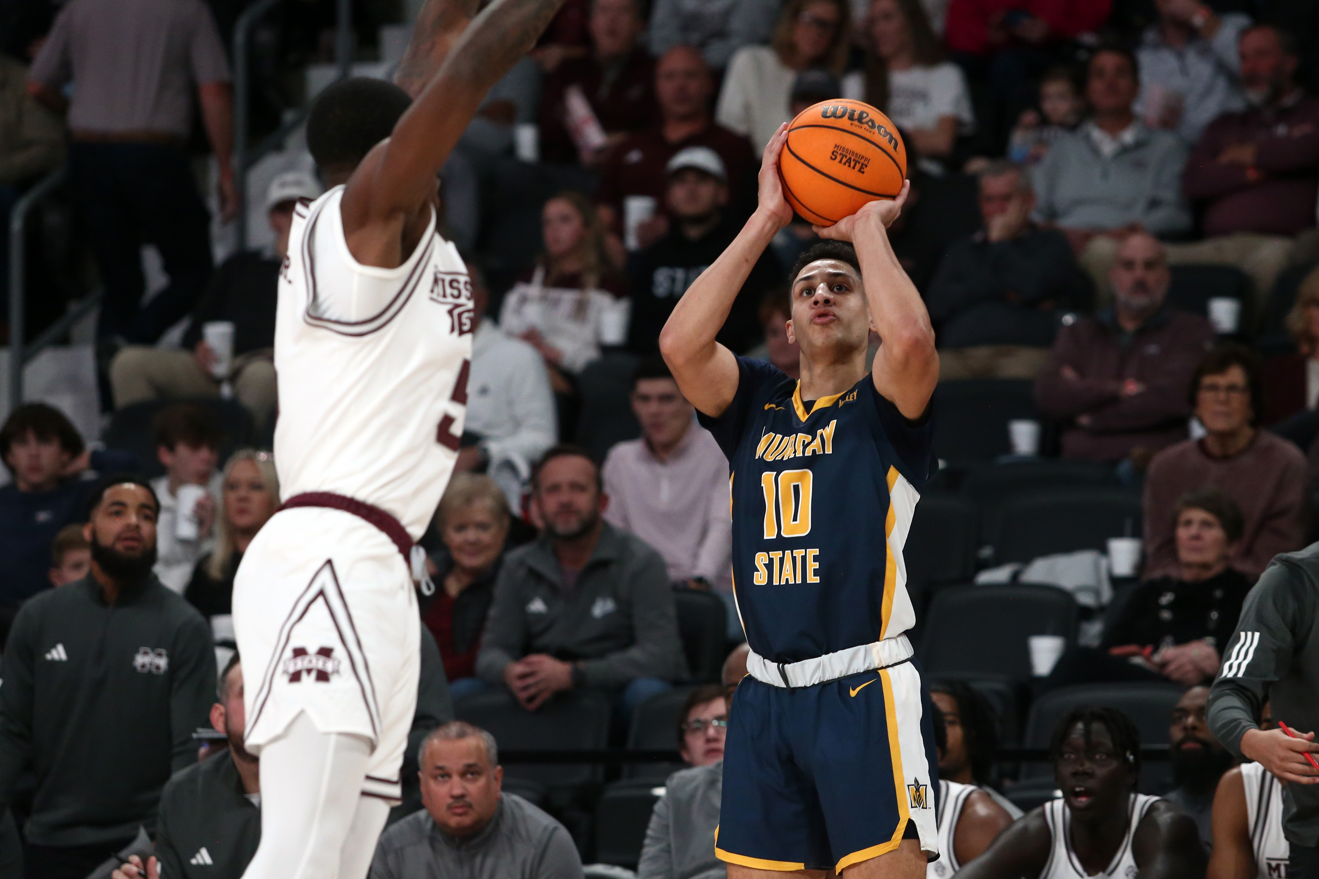 Late dunk rescues Mississippi St. in win over Murray St. | Reuters