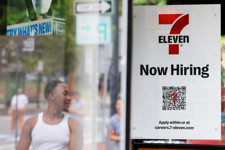 7-Eleven franchisees are not company's employees, Mass. top court rules | Reuters