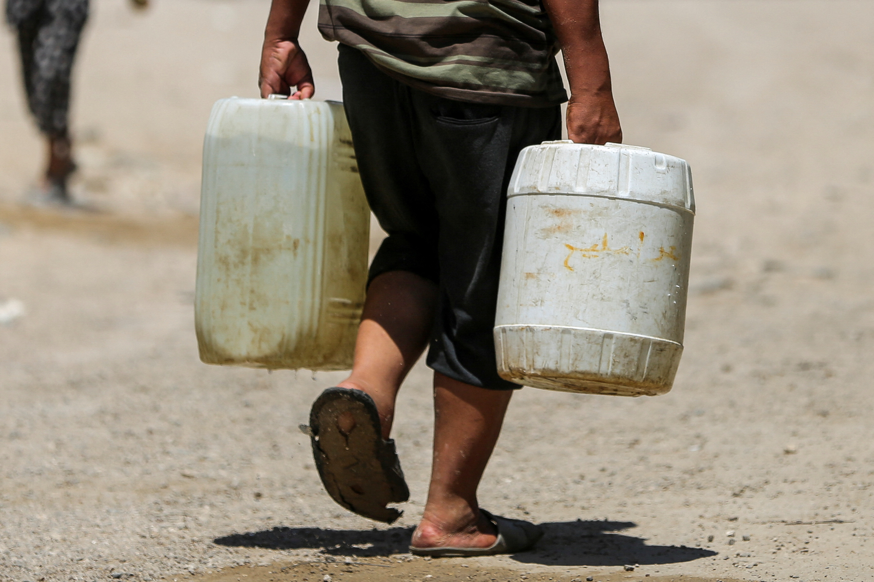 Destruction of Gaza water wells deepens Palestinian misery | Reuters