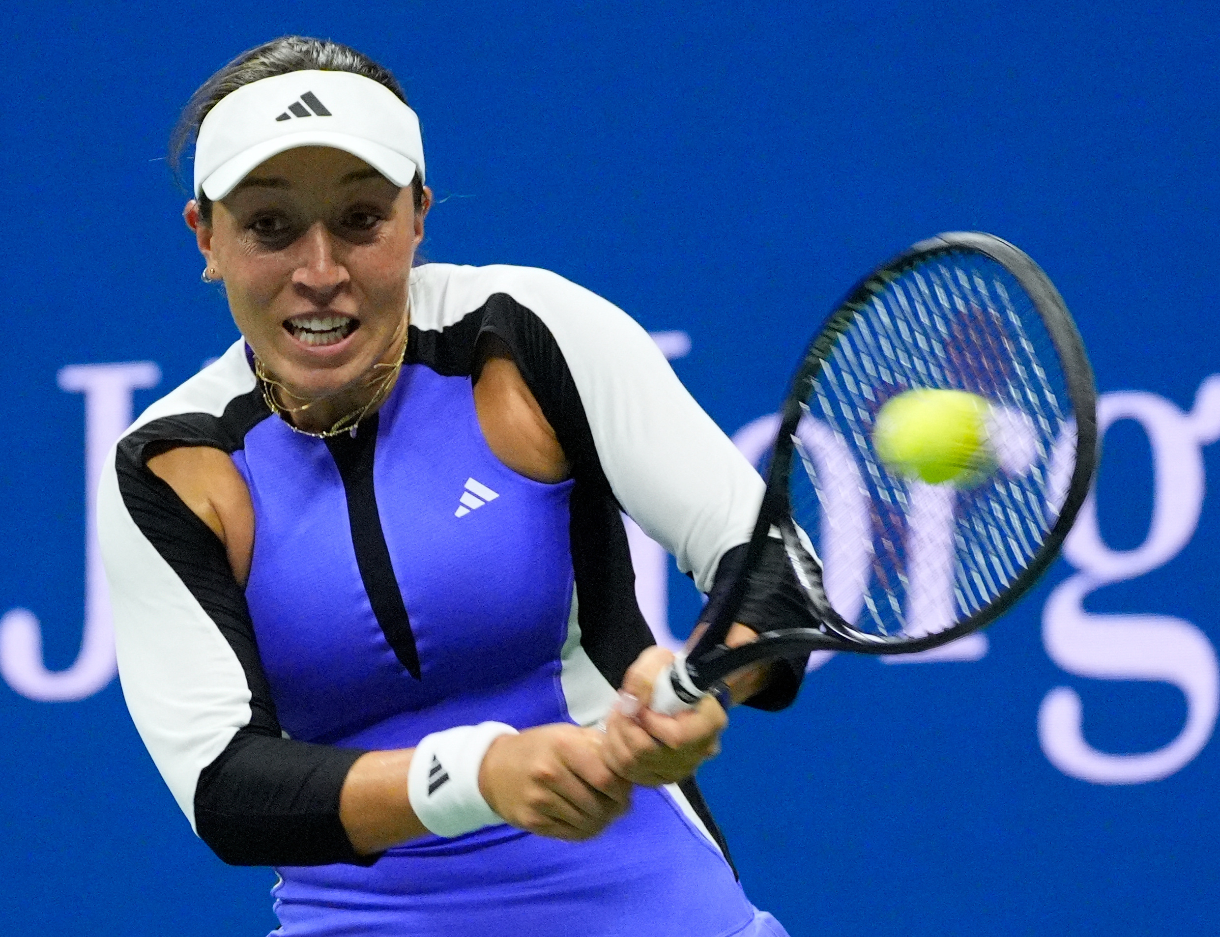 Paul, Pegula lead American charge into US Open second round | Reuters