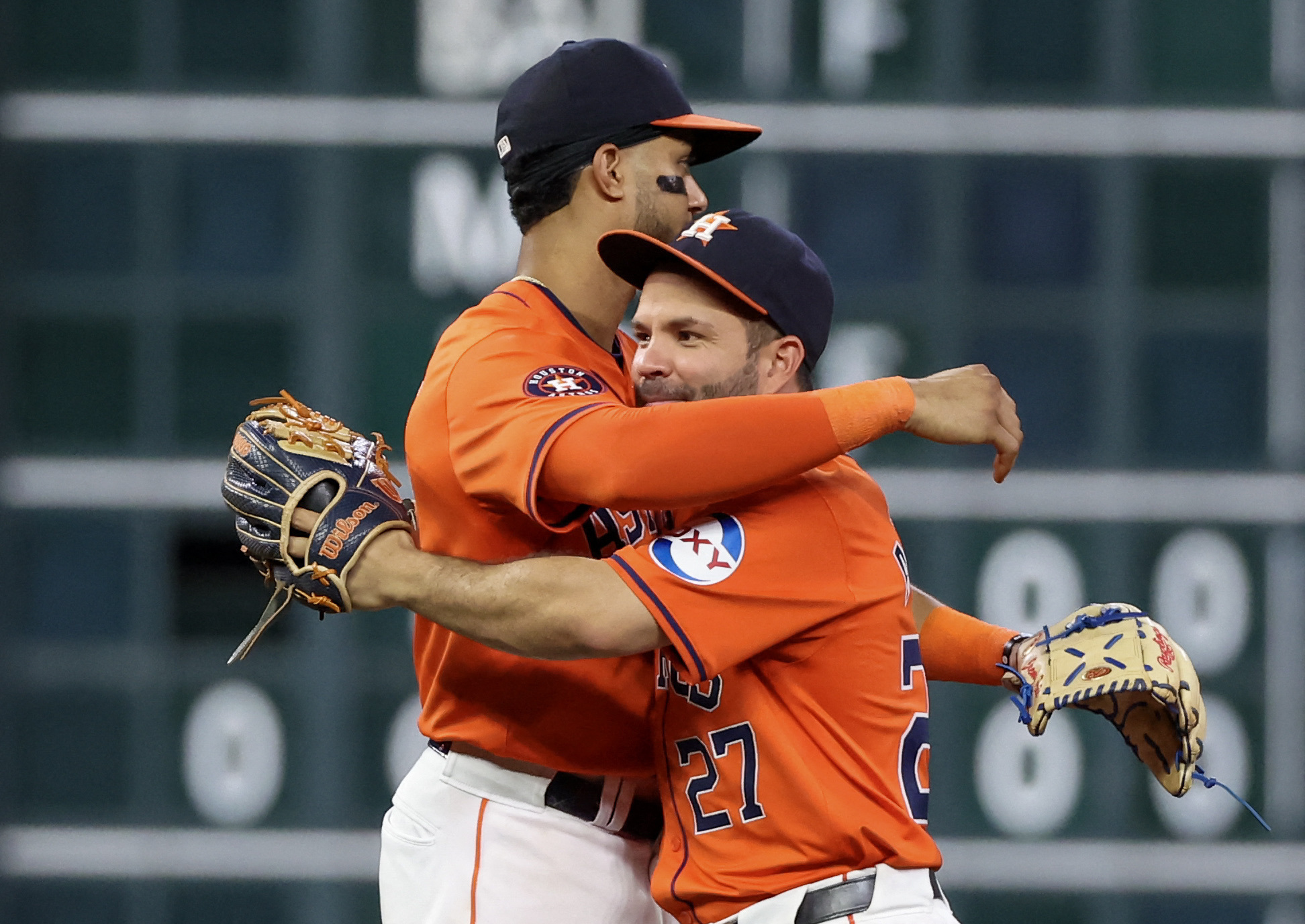 Yordan Alvarez homers twice as Astros blank D-backs | Reuters