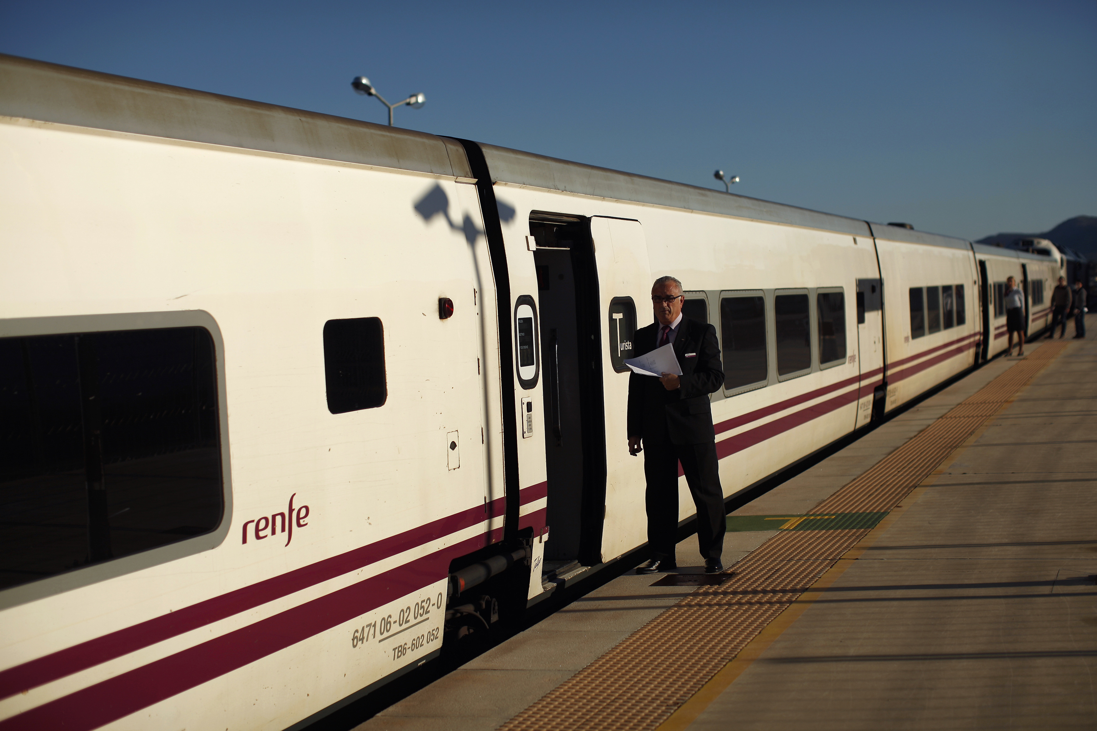 EU regulators probe Spanish rail operator for possible anticompetitive ...