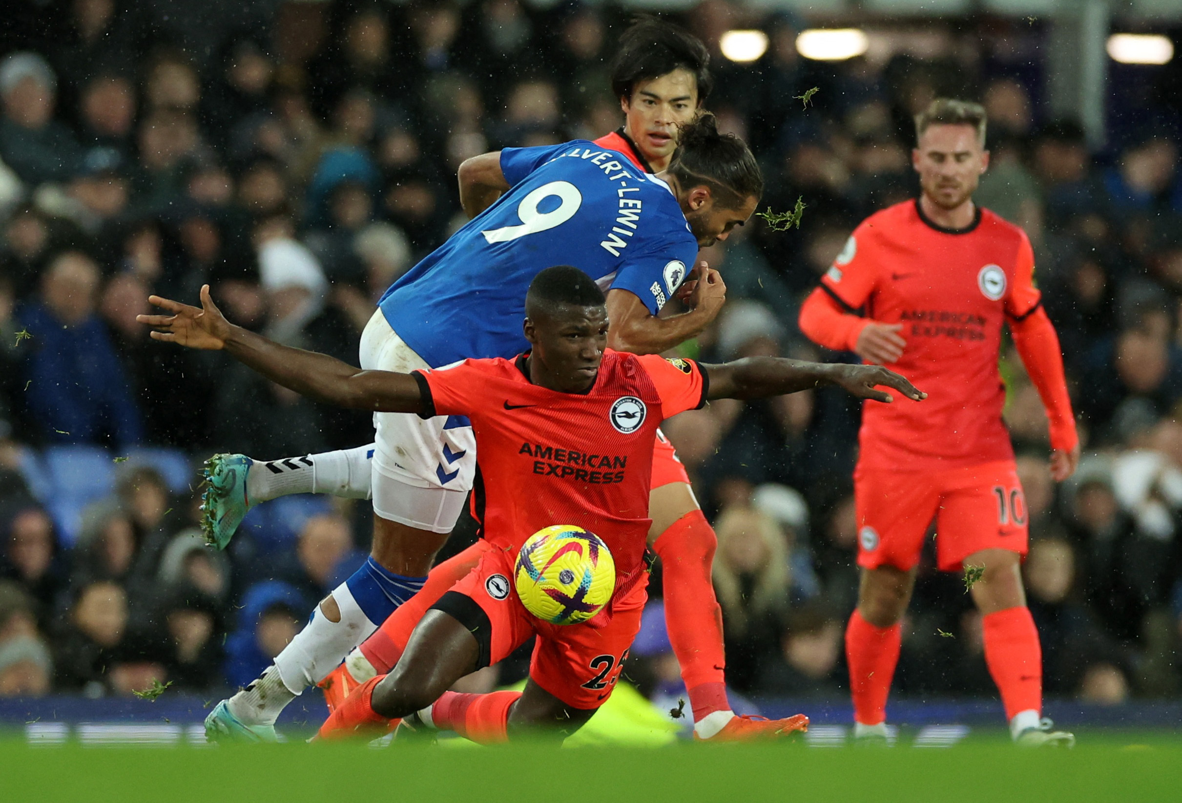 Everton suffer defensive collapse in 4-1 home loss to Brighton | Reuters