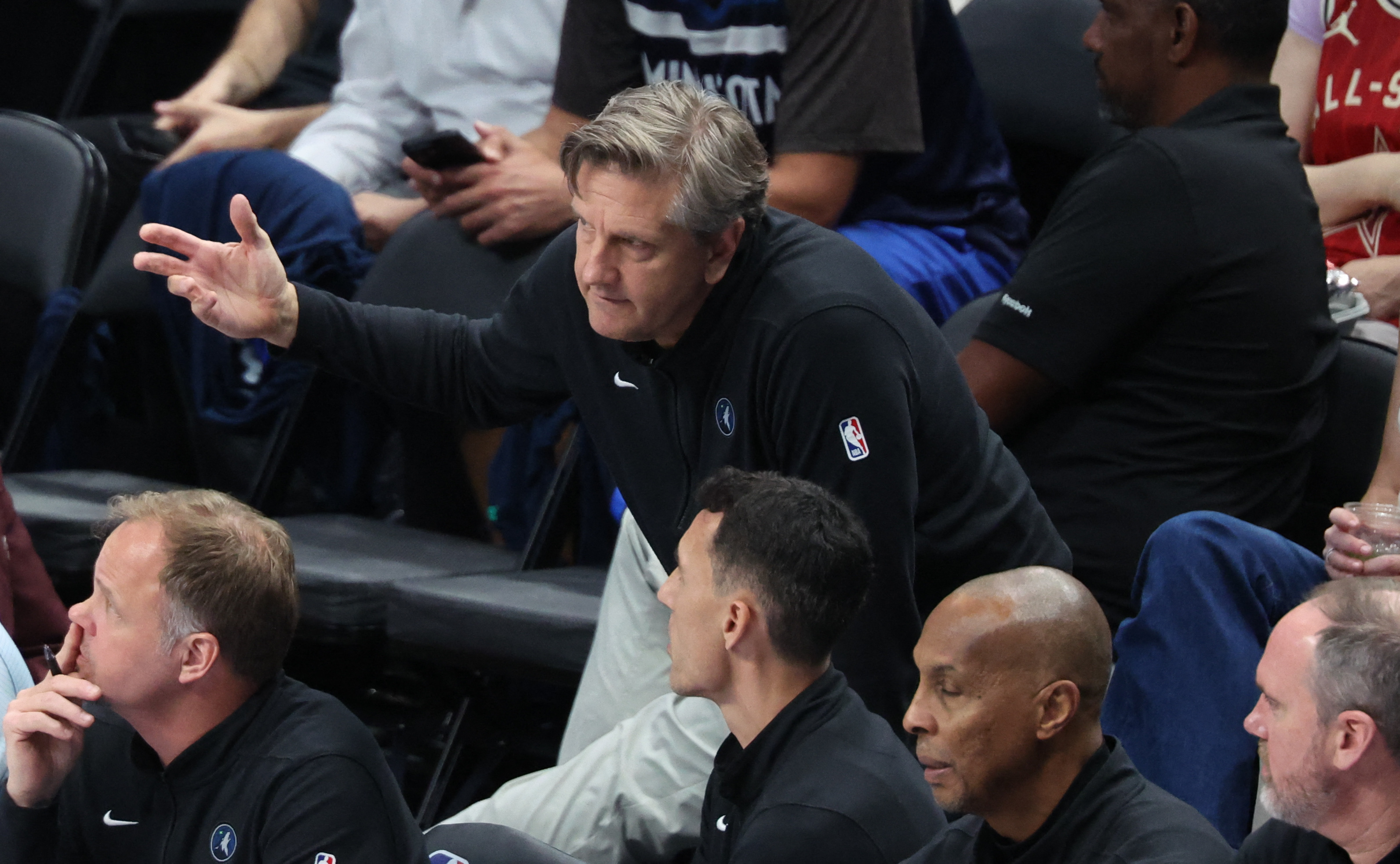 Team effort pushes Mavericks to 3-0 lead over Timberwolves | Reuters