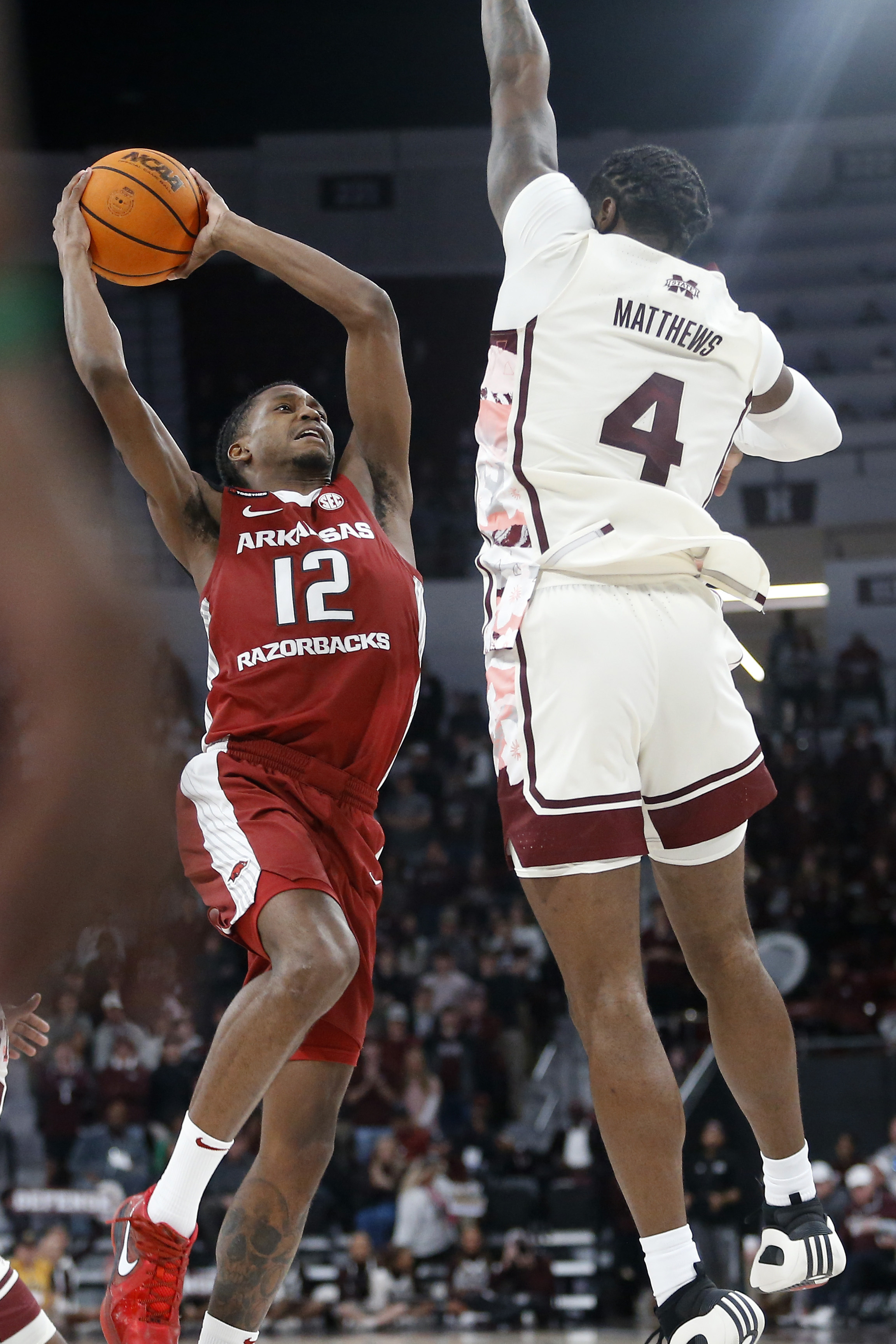 Josh Hubbard helps Mississippi State slide past Arkansas | Reuters