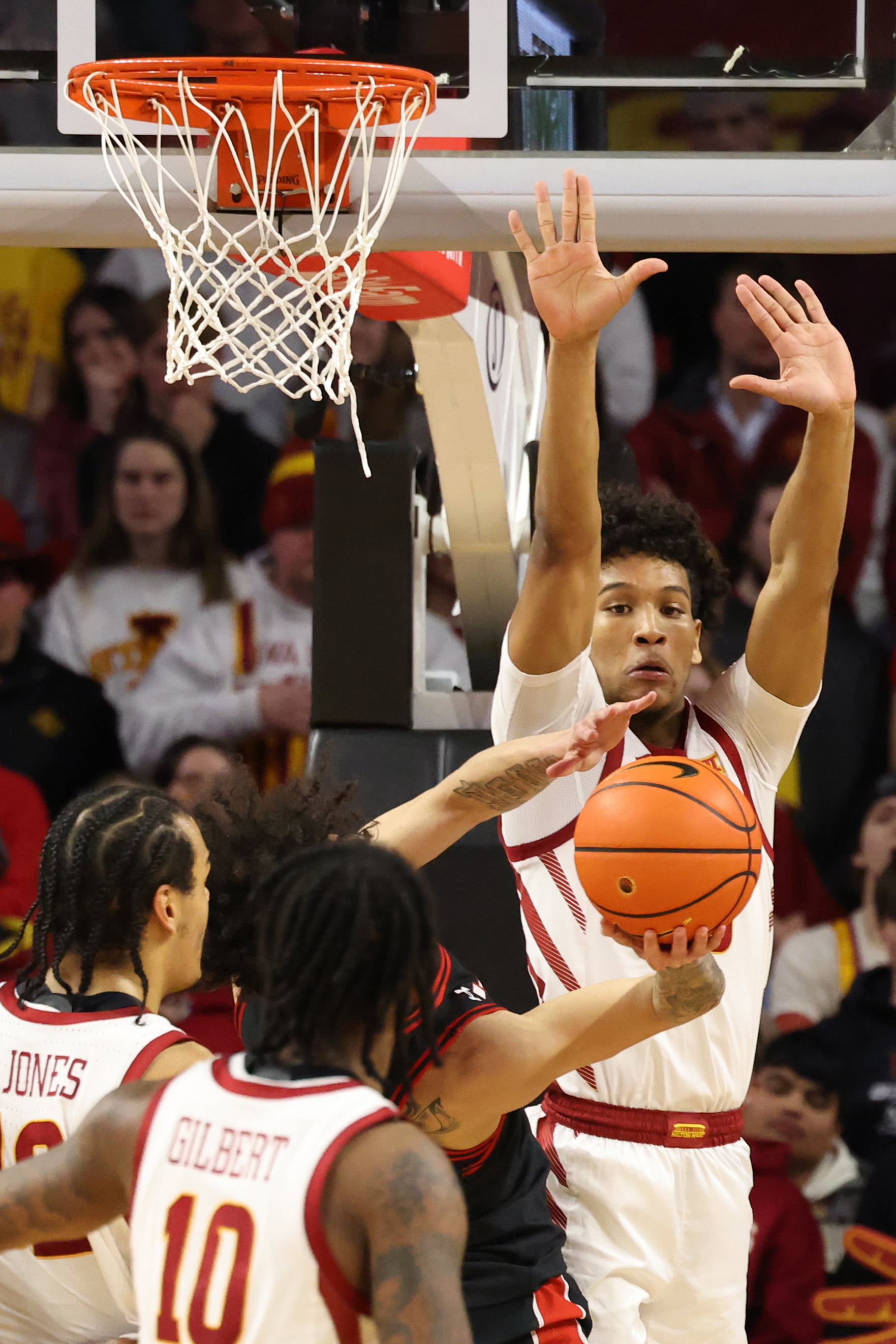 Keshon Gilbert’s 24 points help No. 10 Iowa State past Texas Tech | Reuters
