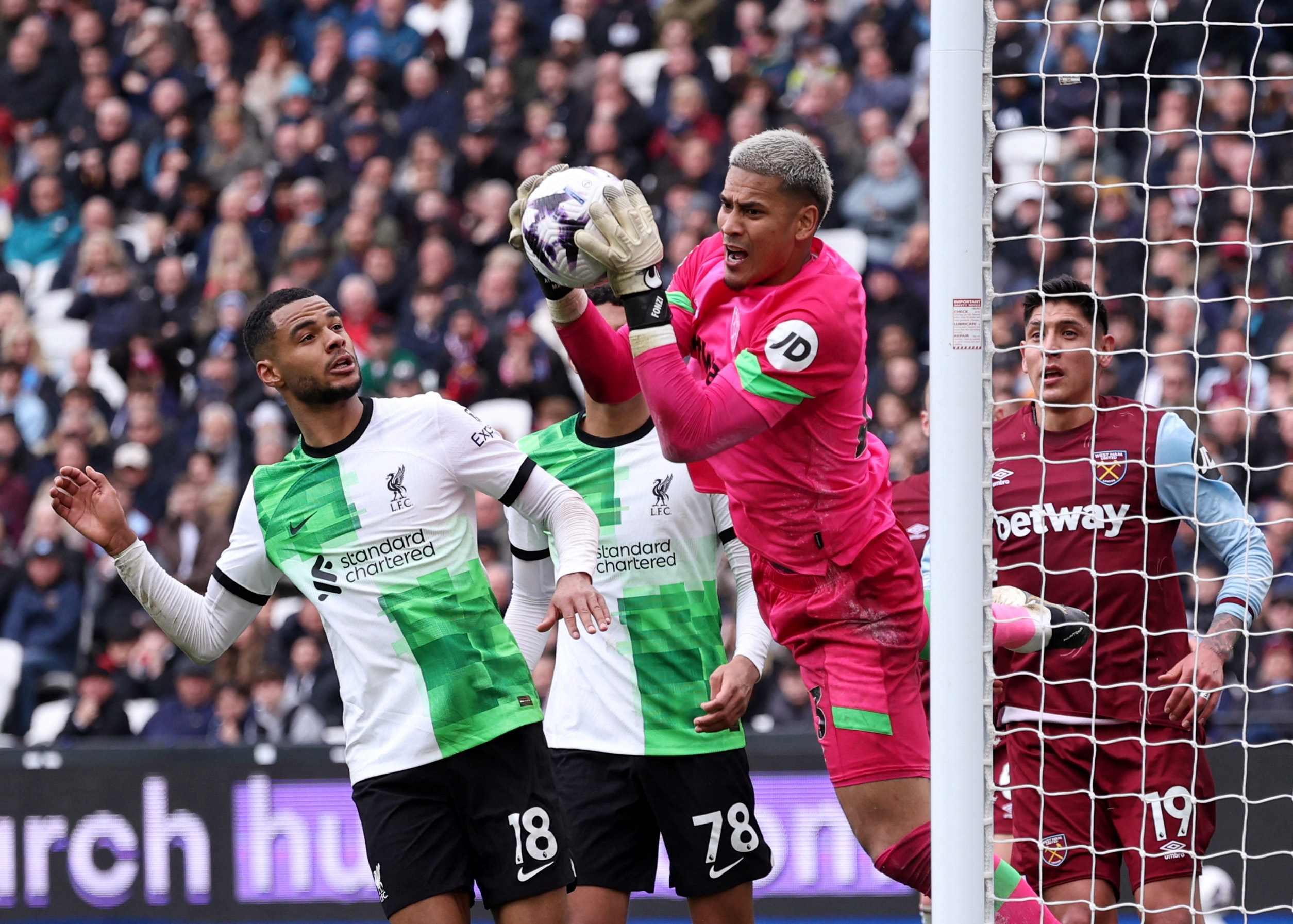 Liverpool's slim title hopes fade further with 2-2 draw at West Ham ...