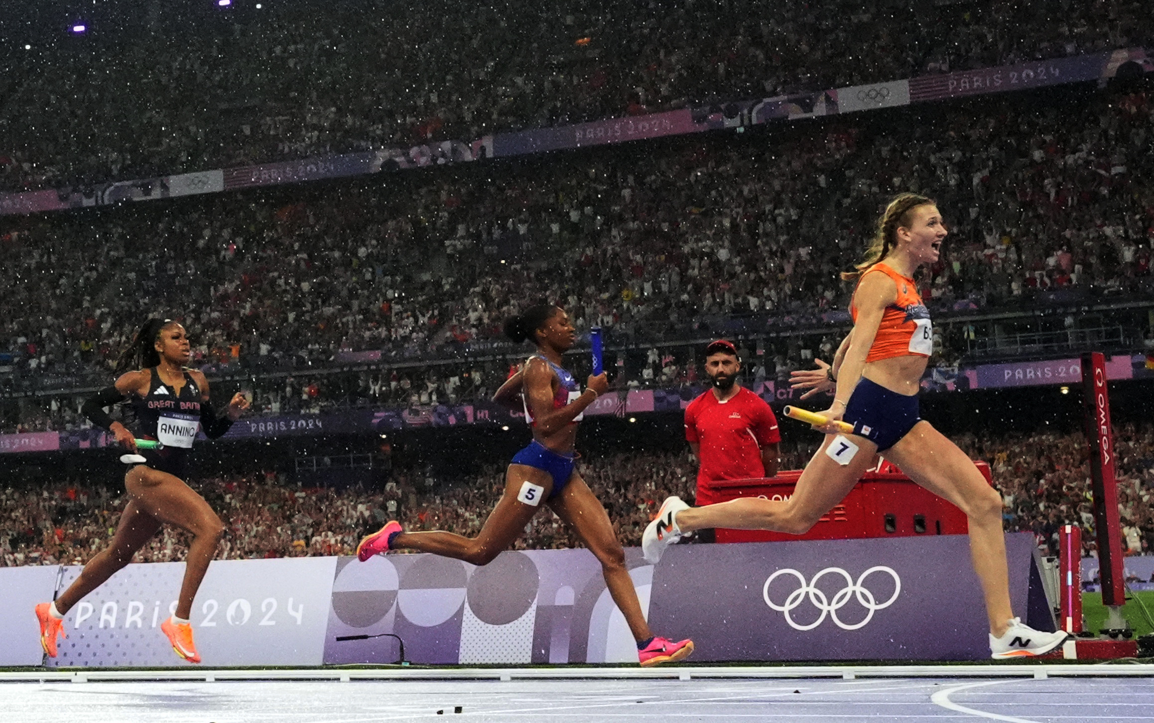 Inspired Bol leads Dutch to mixed relay glory | Reuters