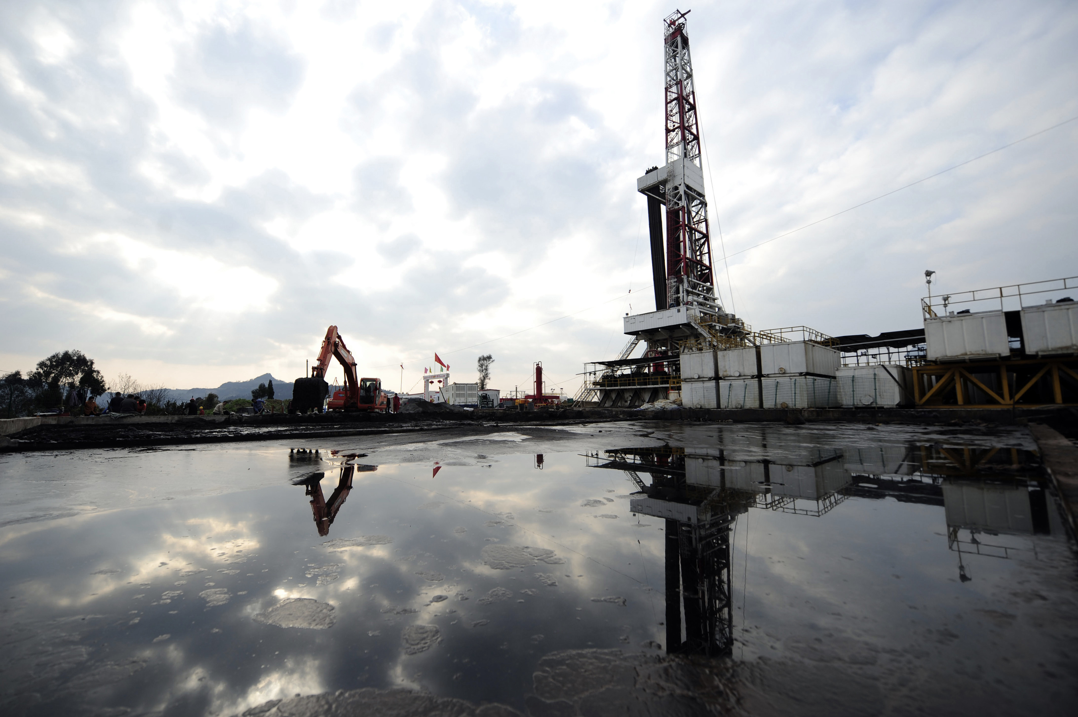 China extends resource tax concession on shale gas to end-2027 | Reuters