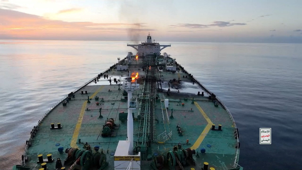 As salvage starts, no oil spilling from tanker set ablaze by Houthis in ...