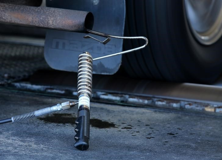 California tailpipe emissions waiver is unconstitutional - red states ...