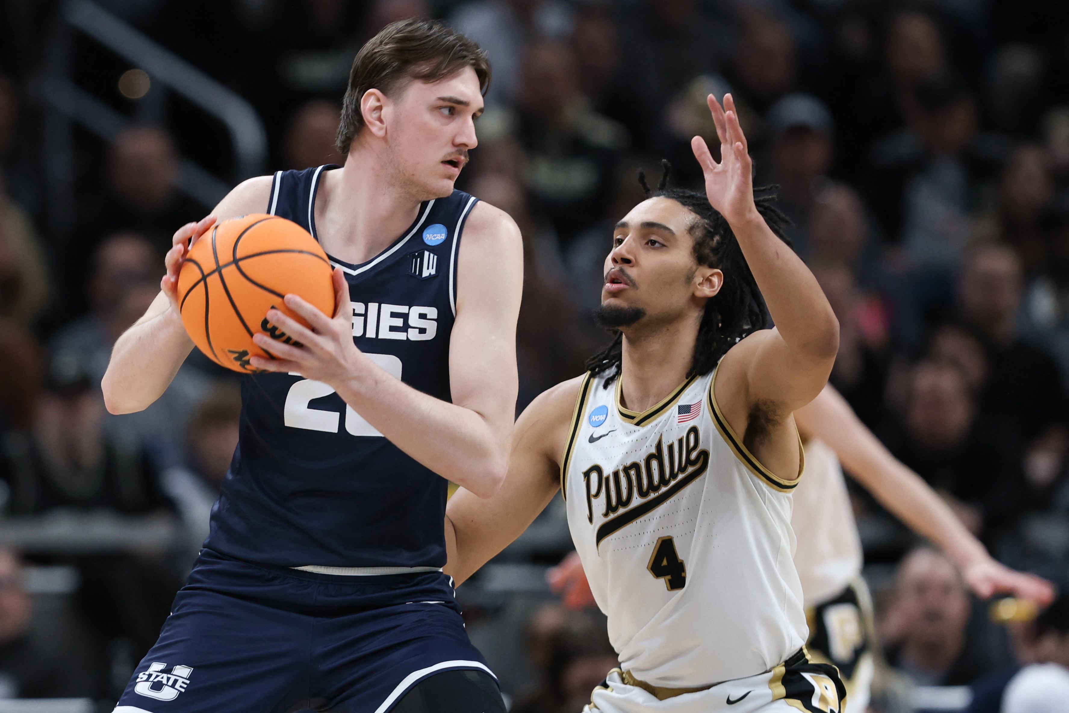 Zach Edey, No. 1 Purdue pound No. 8 Utah State | Reuters