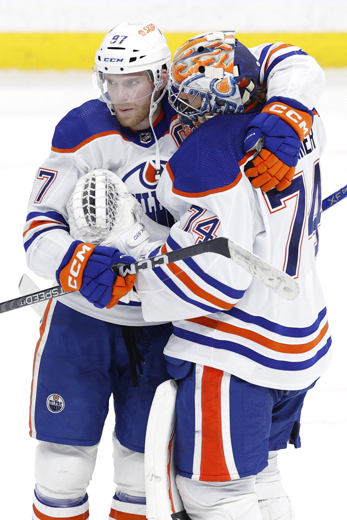 Zach Hyman's 200th career goal lifts Oilers over Jets in OT | Reuters